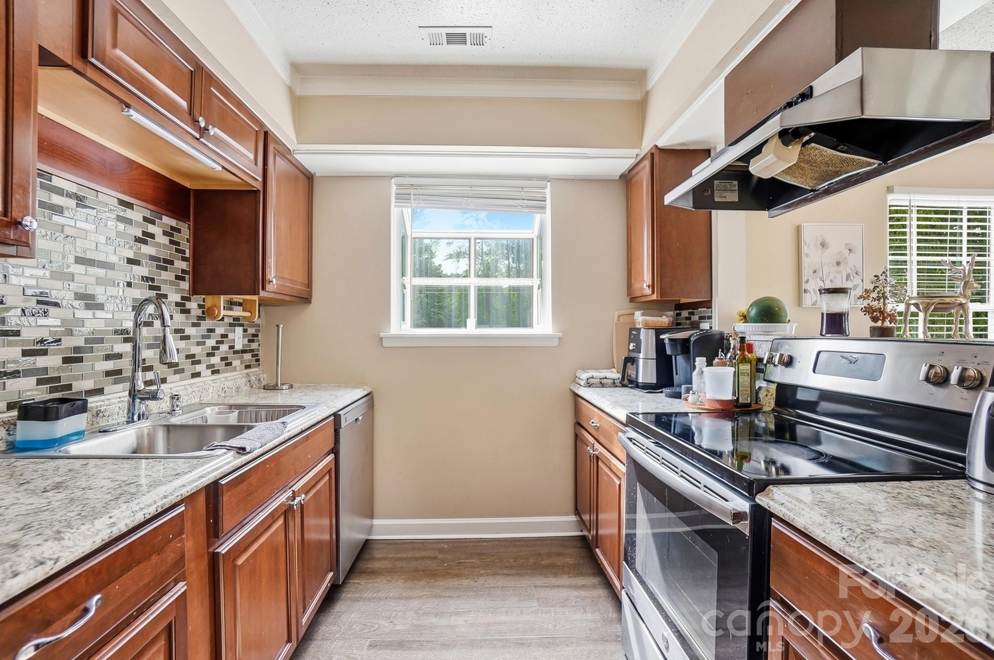 Photo 12 of 8501 Pine Thicket Court, Charlotte, NC