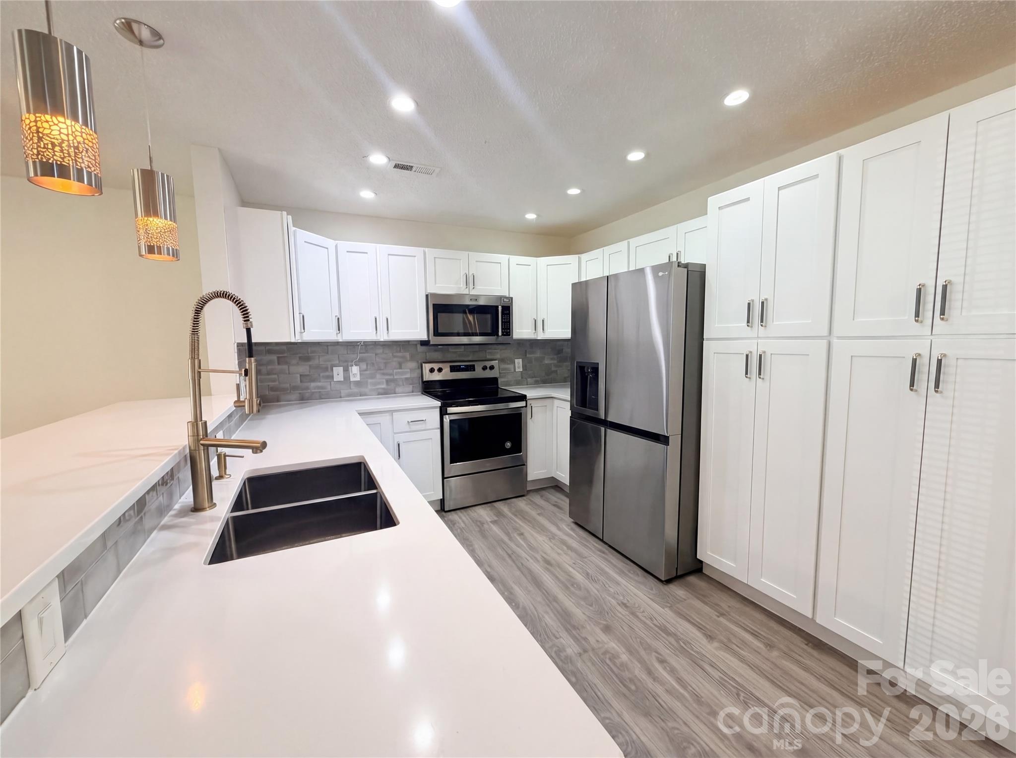 Photo 2 of 6032 Briggs Drive, Charlotte, NC