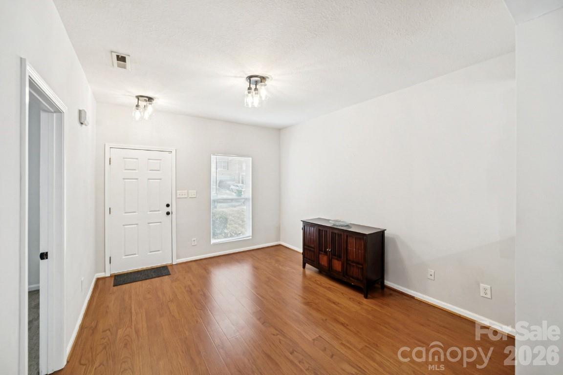 Photo 6 of 2731 Meadow Knoll Drive, Charlotte, NC