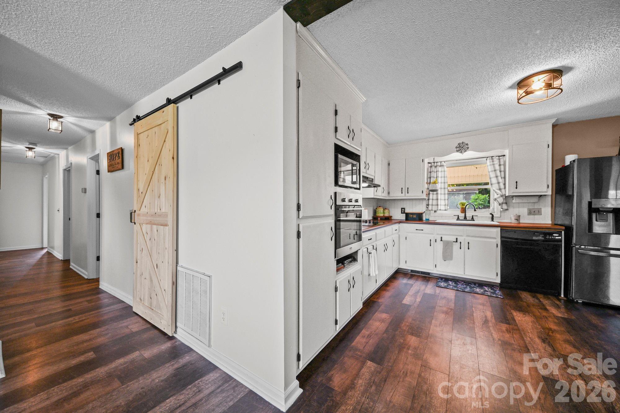 5949 Old Thompson Road, Norwood, NC - photo 9 of 33