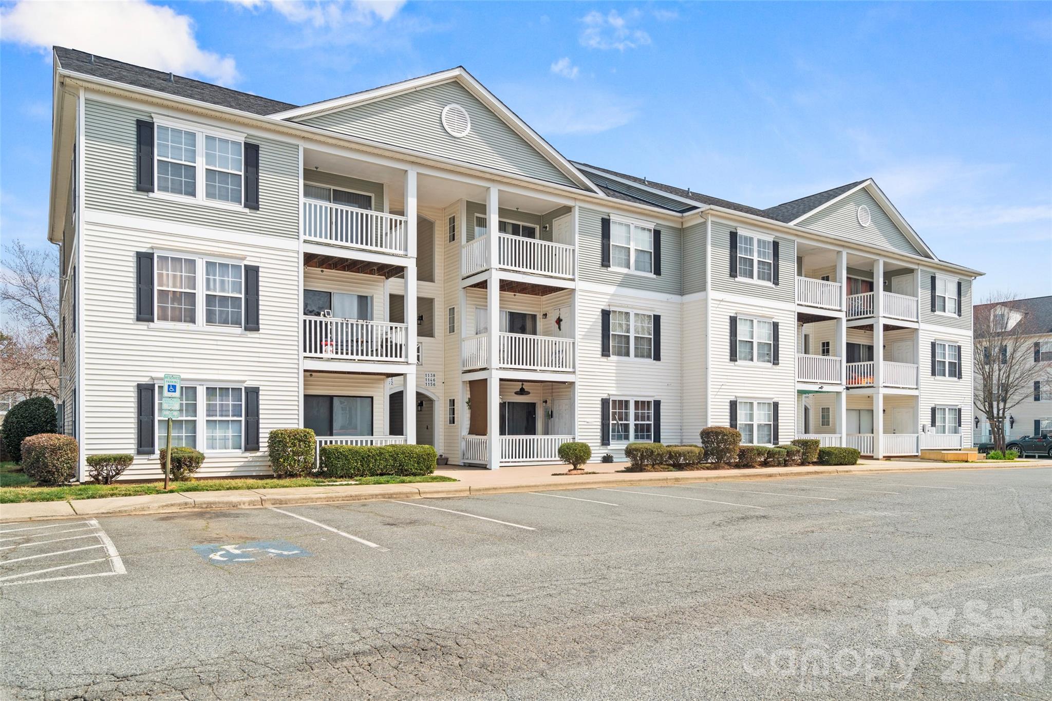 Photo 19 of 1134 Plaza Walk Drive, Charlotte, NC