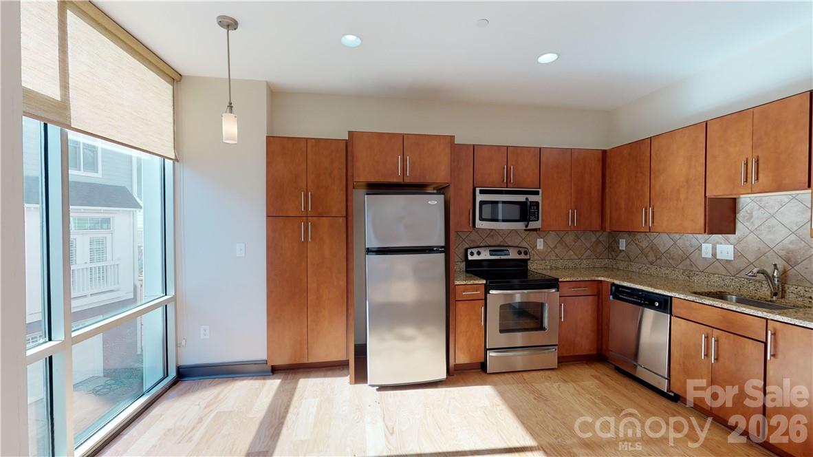 Photo 4 of 2200 Lyndhurst Avenue105, Charlotte, NC