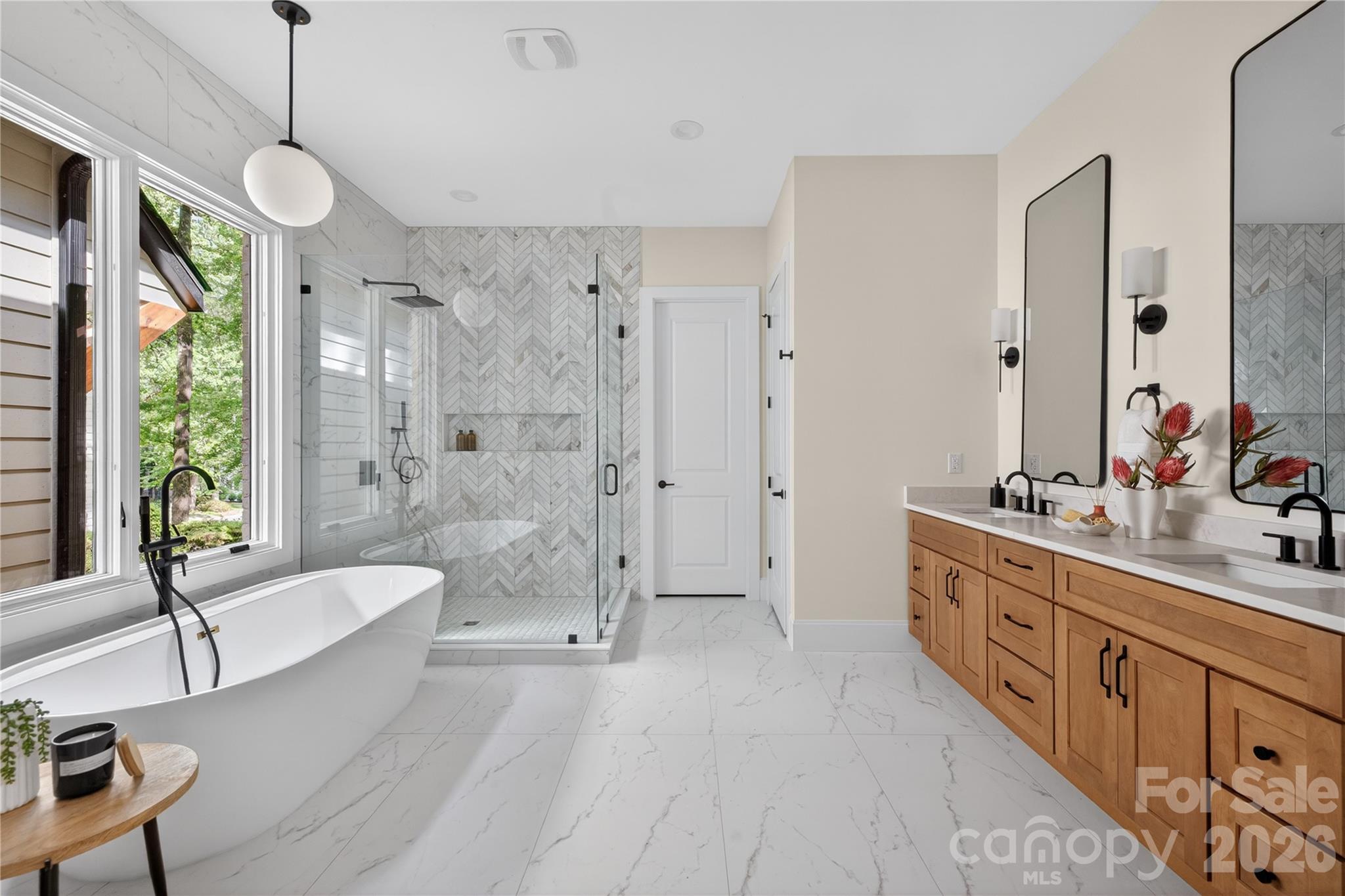 Photo 20 of 1600 E Barden Road, Charlotte, NC