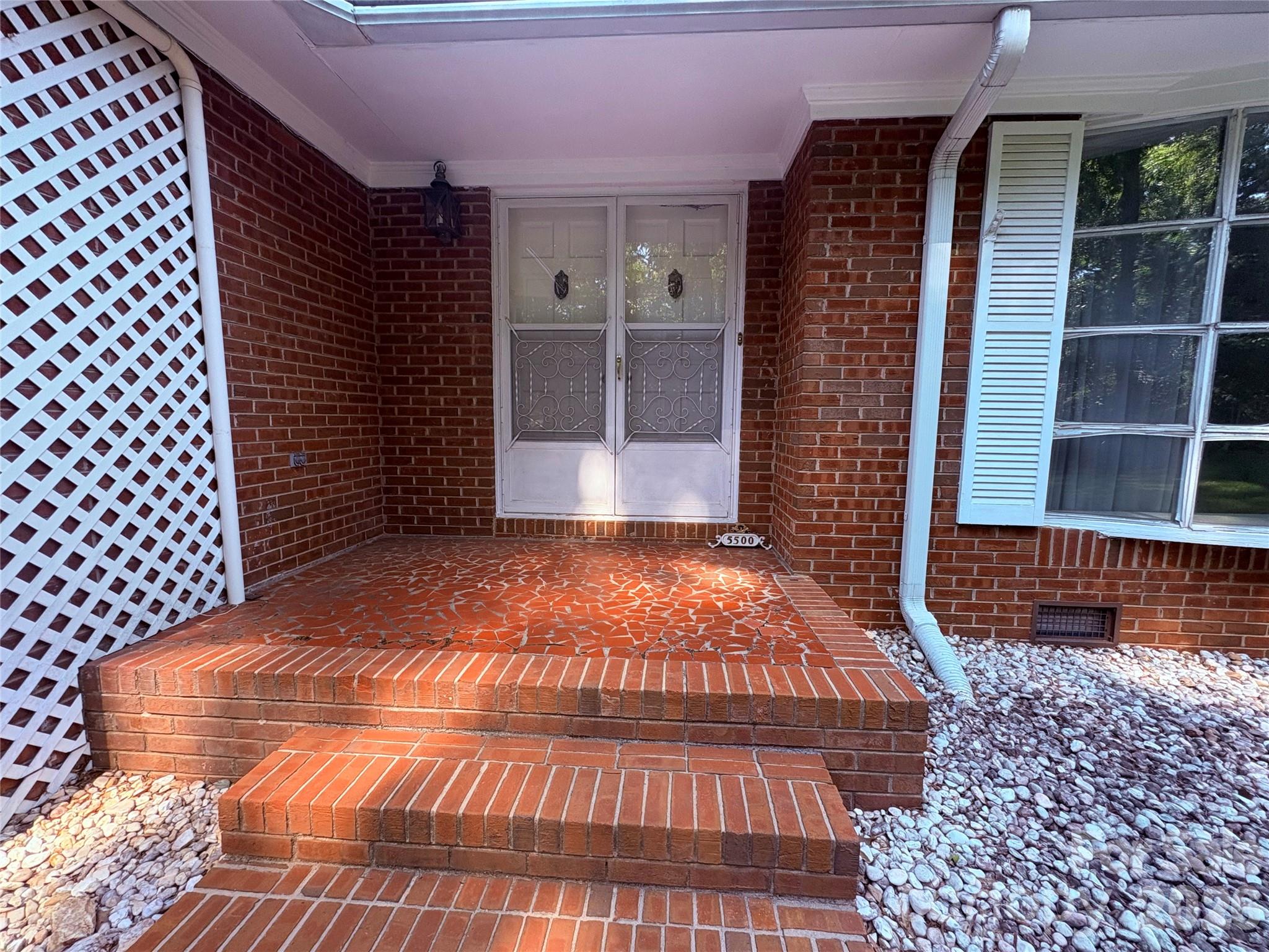 5500 Saddlewood Lane, Mint Hill, NC - photo 2 of 42