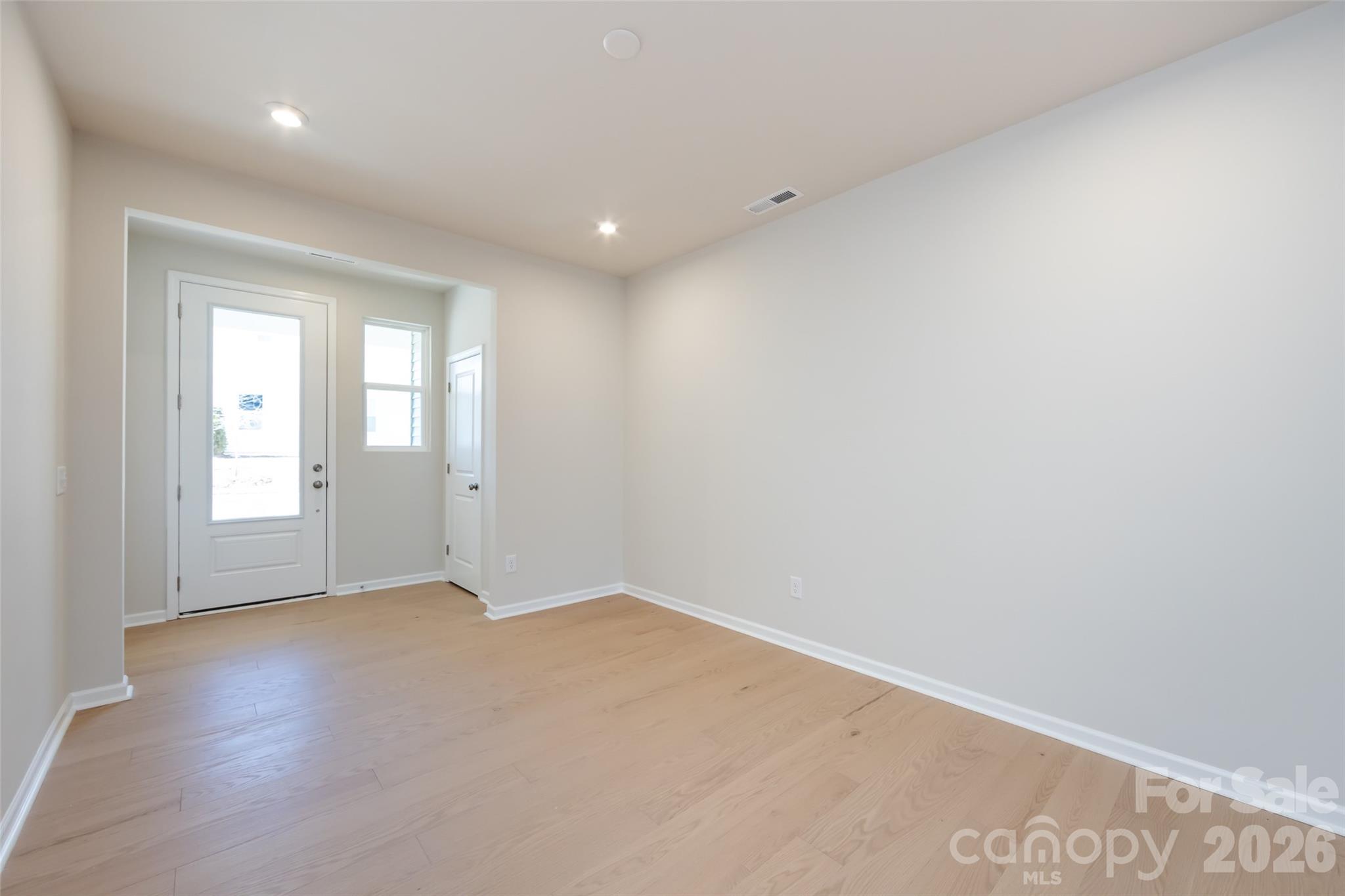 Photo 5 of 6005 Longar Lane, Charlotte, NC