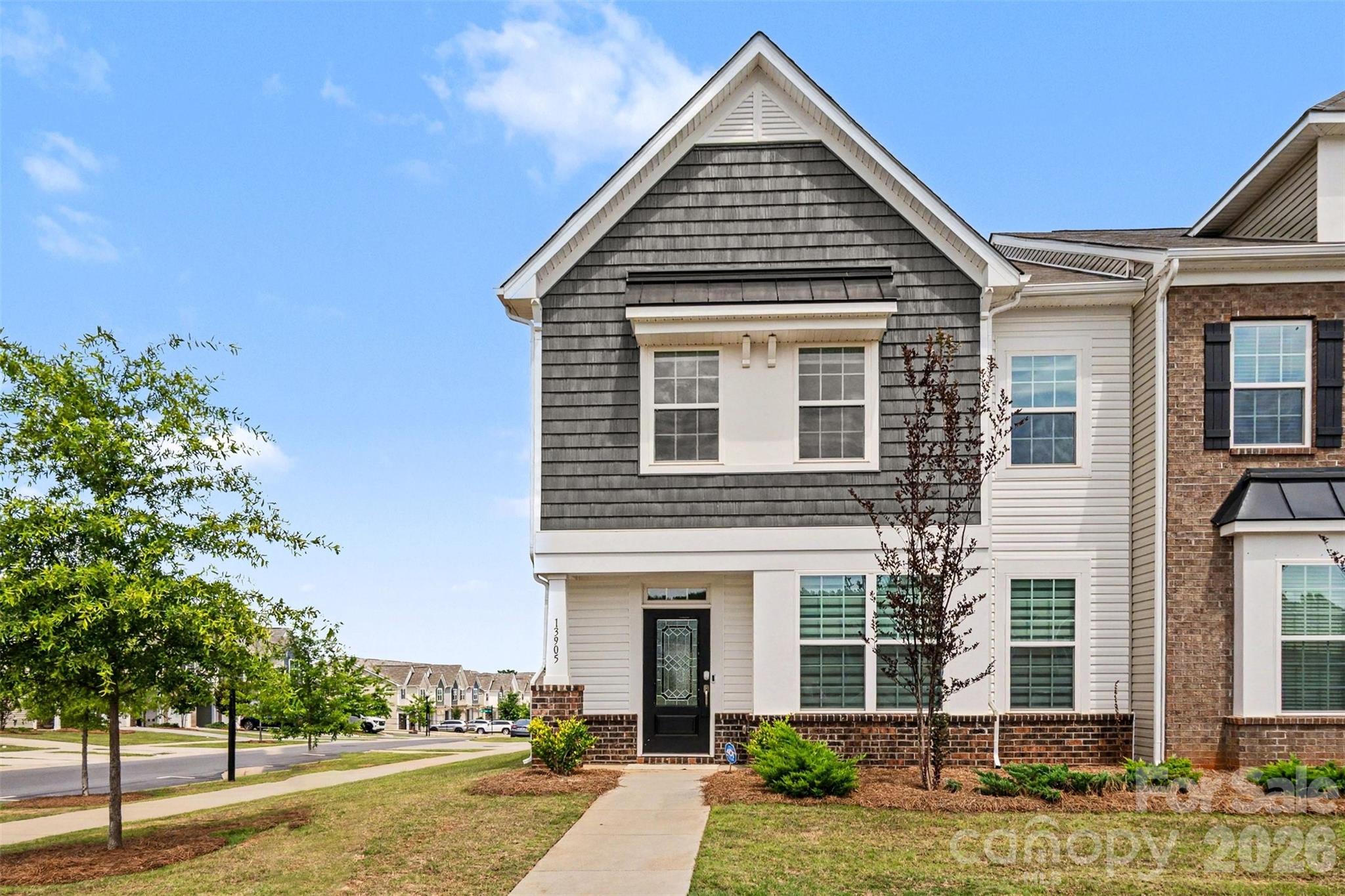 13905 Castle Nook Drive, Charlotte, NC