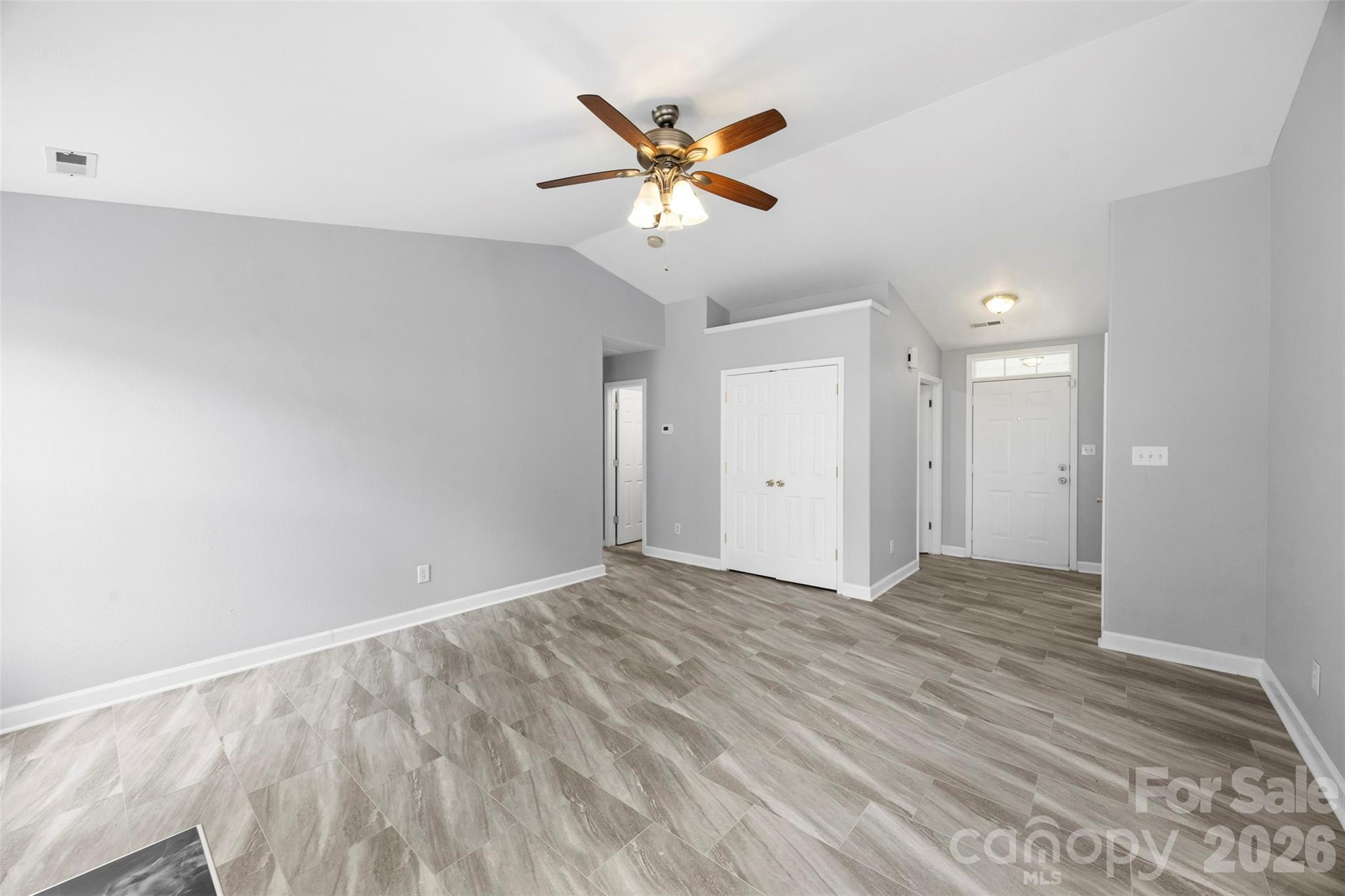 Photo 8 of 1528 Oakdale Green Drive, Charlotte, NC