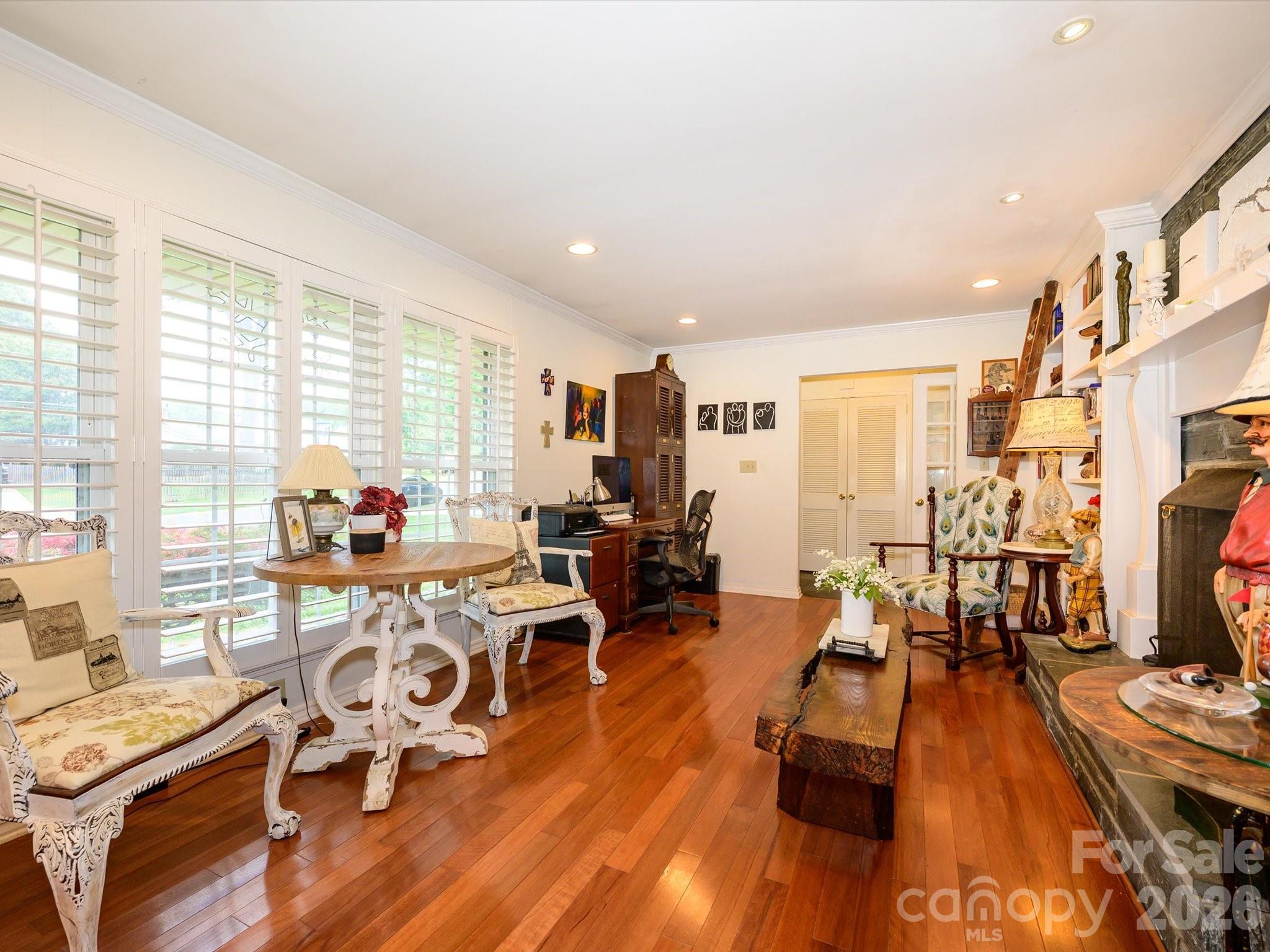 Photo 8 of 1300 Bevis Drive, Charlotte, NC
