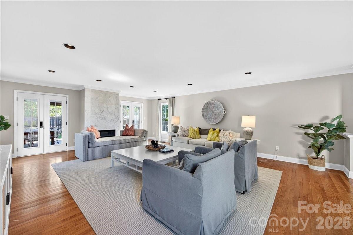 Photo 8 of 1529 E Worthington Avenue, Charlotte, NC