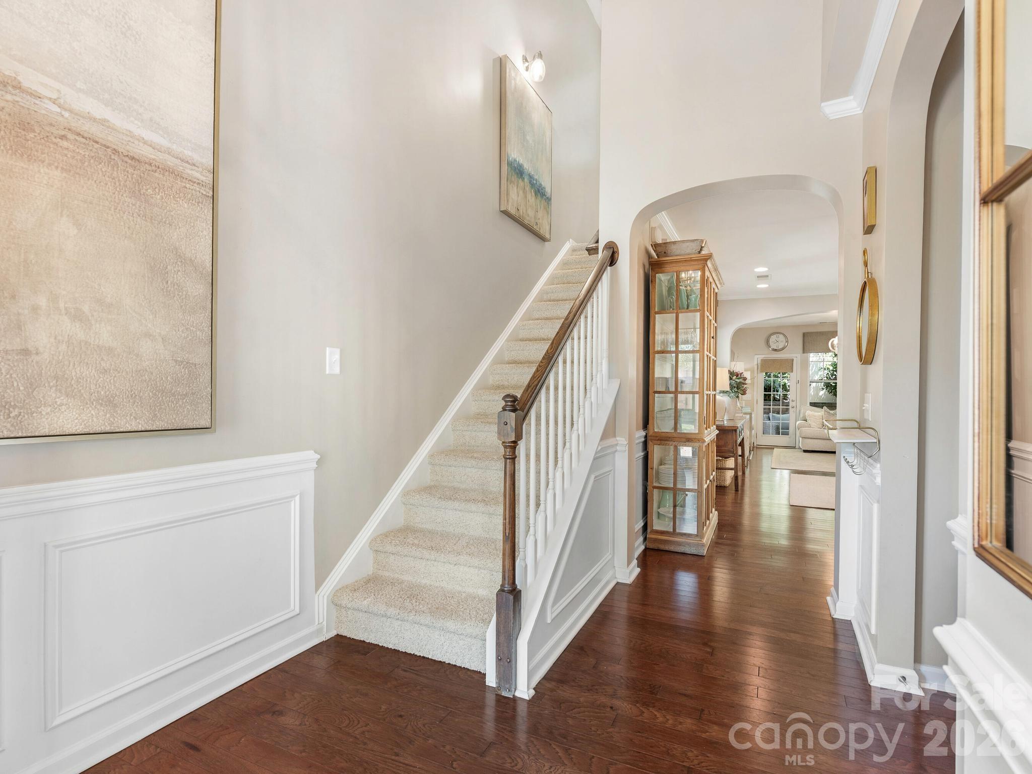 Photo 4 of 6025 Glenmore Garden Drive, Charlotte, NC