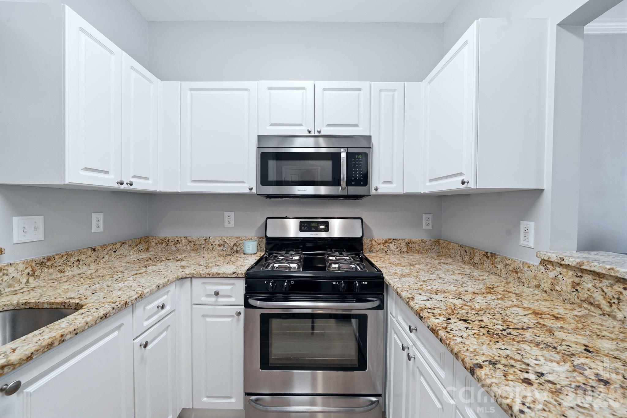 18731 Silver Quay Drive, Cornelius, NC - photo 8 of 47