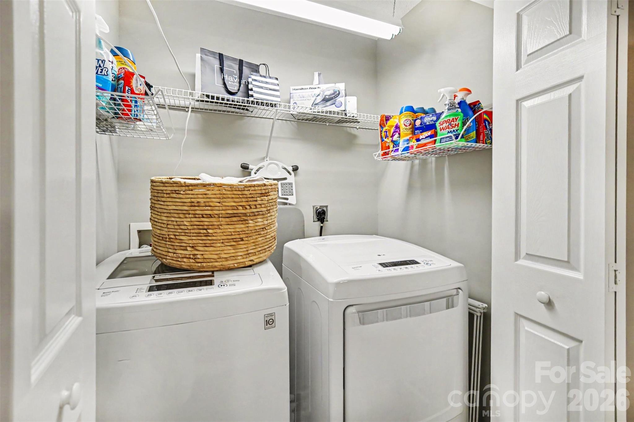 Photo 16 of 9725 Mattforest Circle, Charlotte, NC
