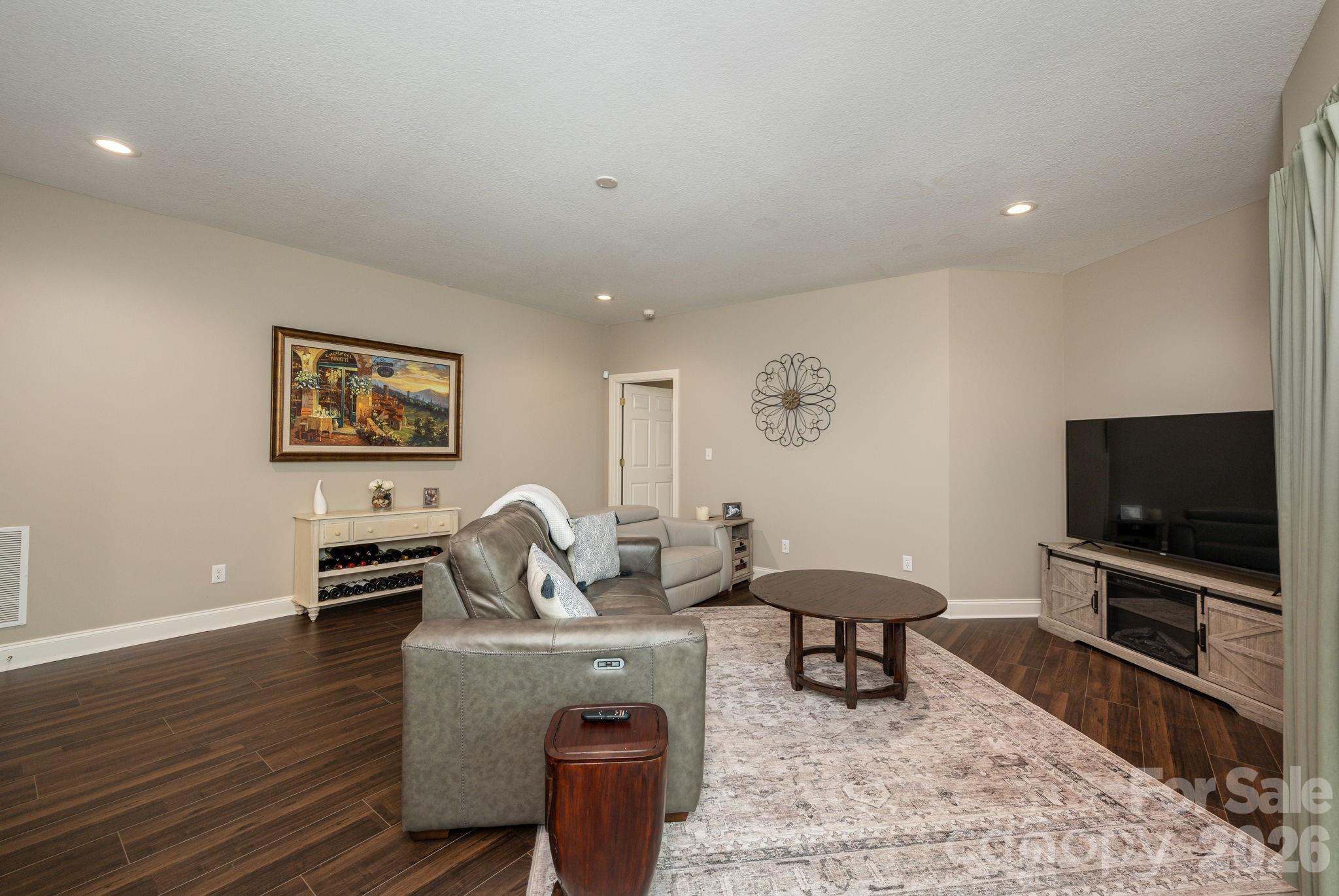 113 CHANCERY Court, Flat Rock, NC - photo 33 of 46