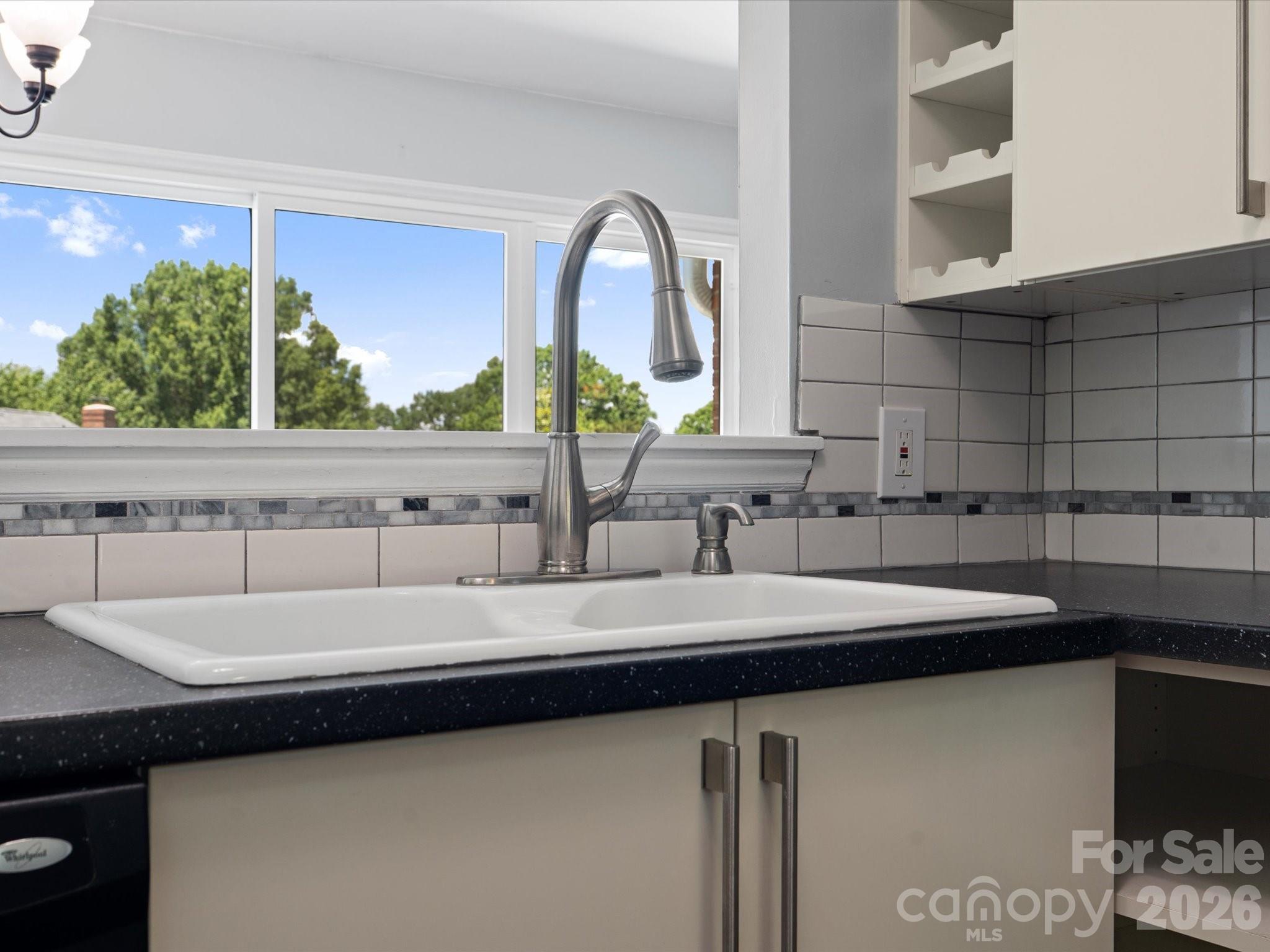 Photo 5 of 9404 S Vicksburg Park Court, Charlotte, NC