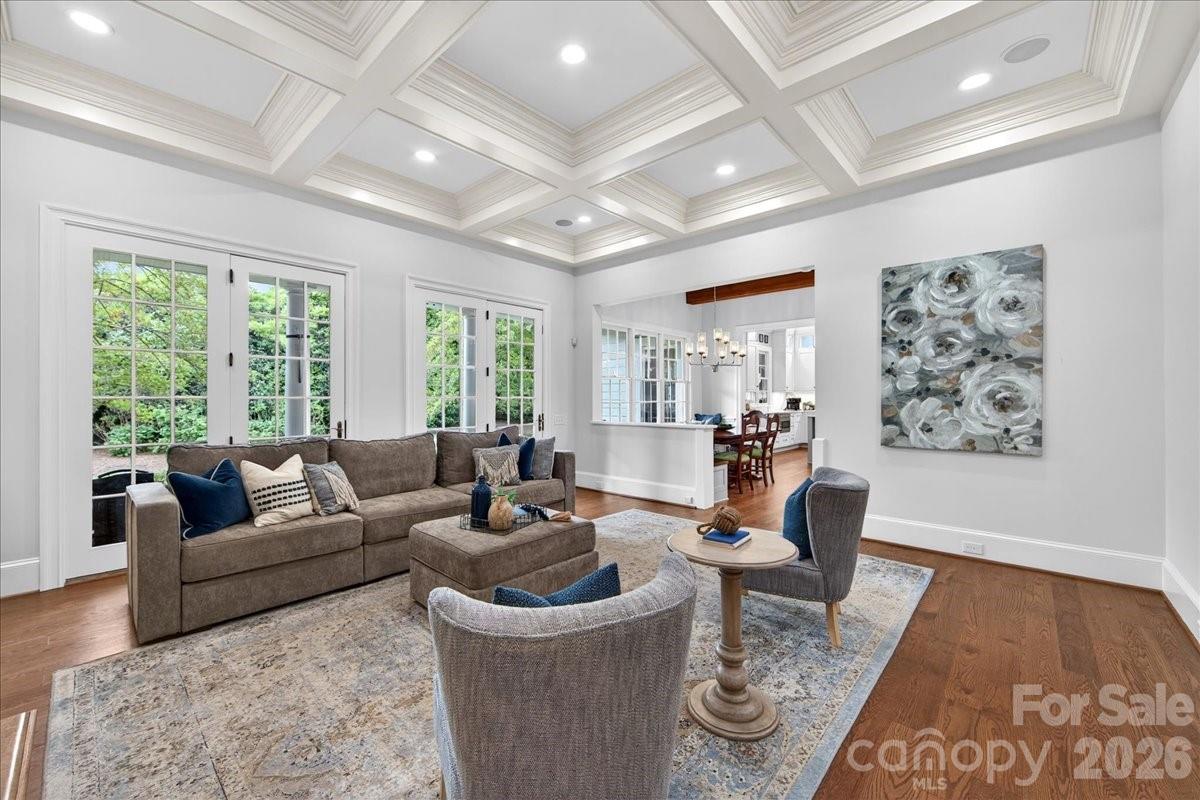 2135 Sharon Avenue, Charlotte, NC - photo 6 of 44