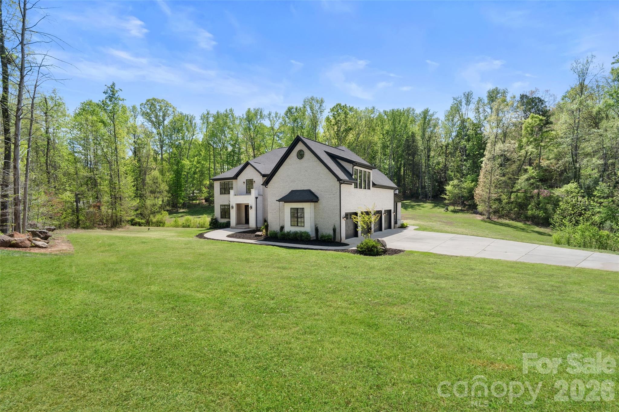 Photo 3 of 7021 Stirrup Court, Weddington, NC