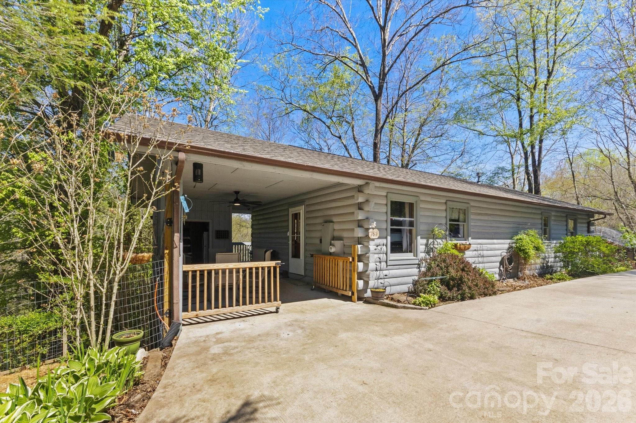 187 Cedarwood Drive, Waynesville, NC