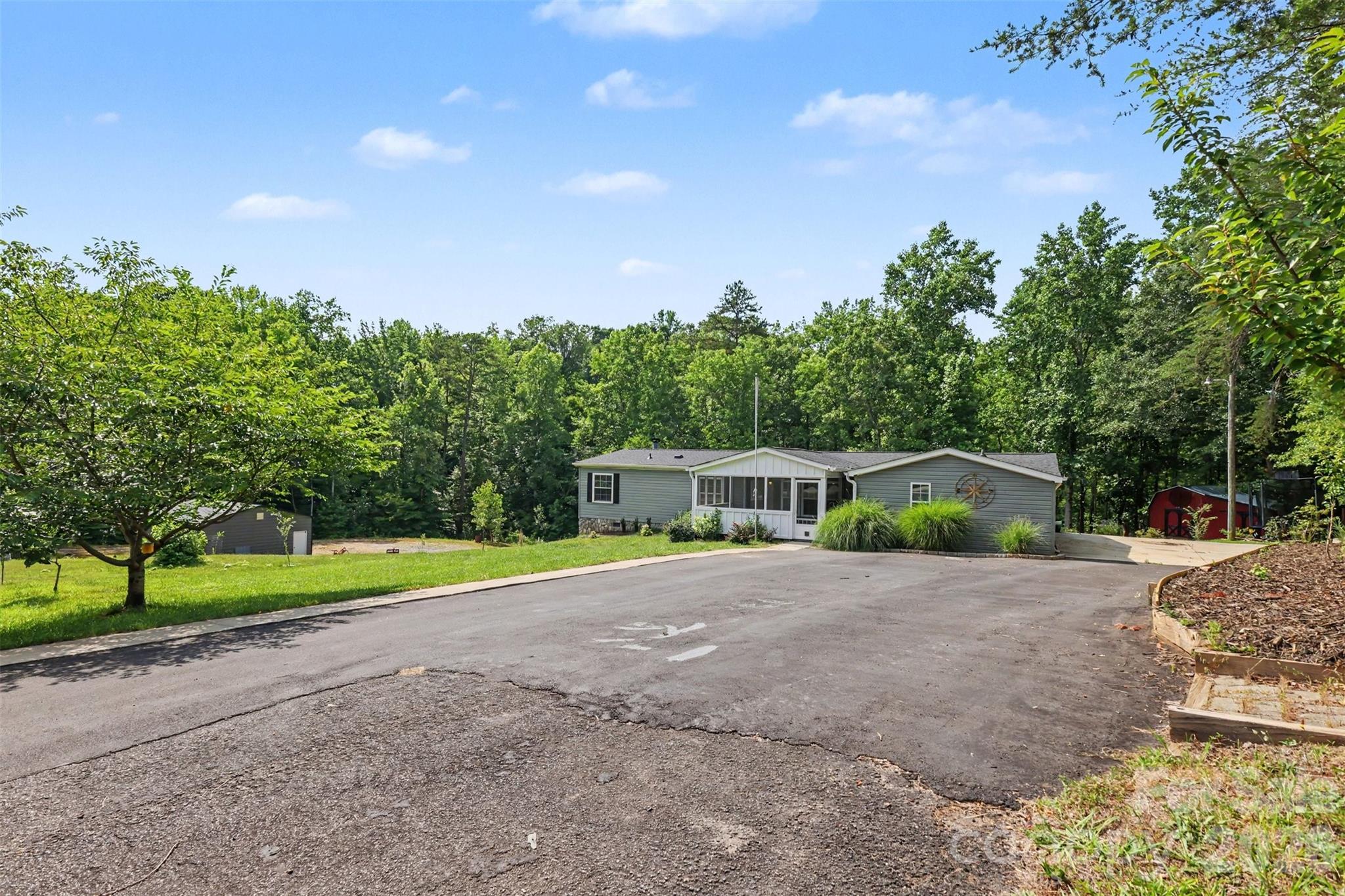 Photo 29 of 1127 Galway Lane, Clover, SC