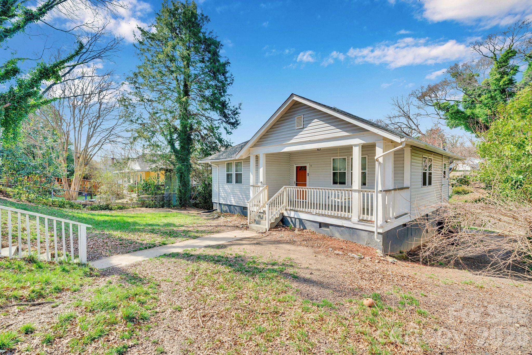 Photo 3 of 309 S Highland Street, Gastonia, NC