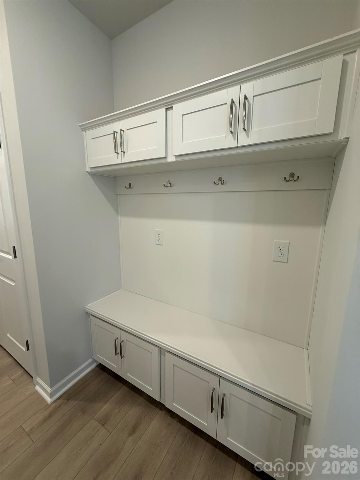 Photo 8 of 4618 Lakeview Road, Charlotte, NC