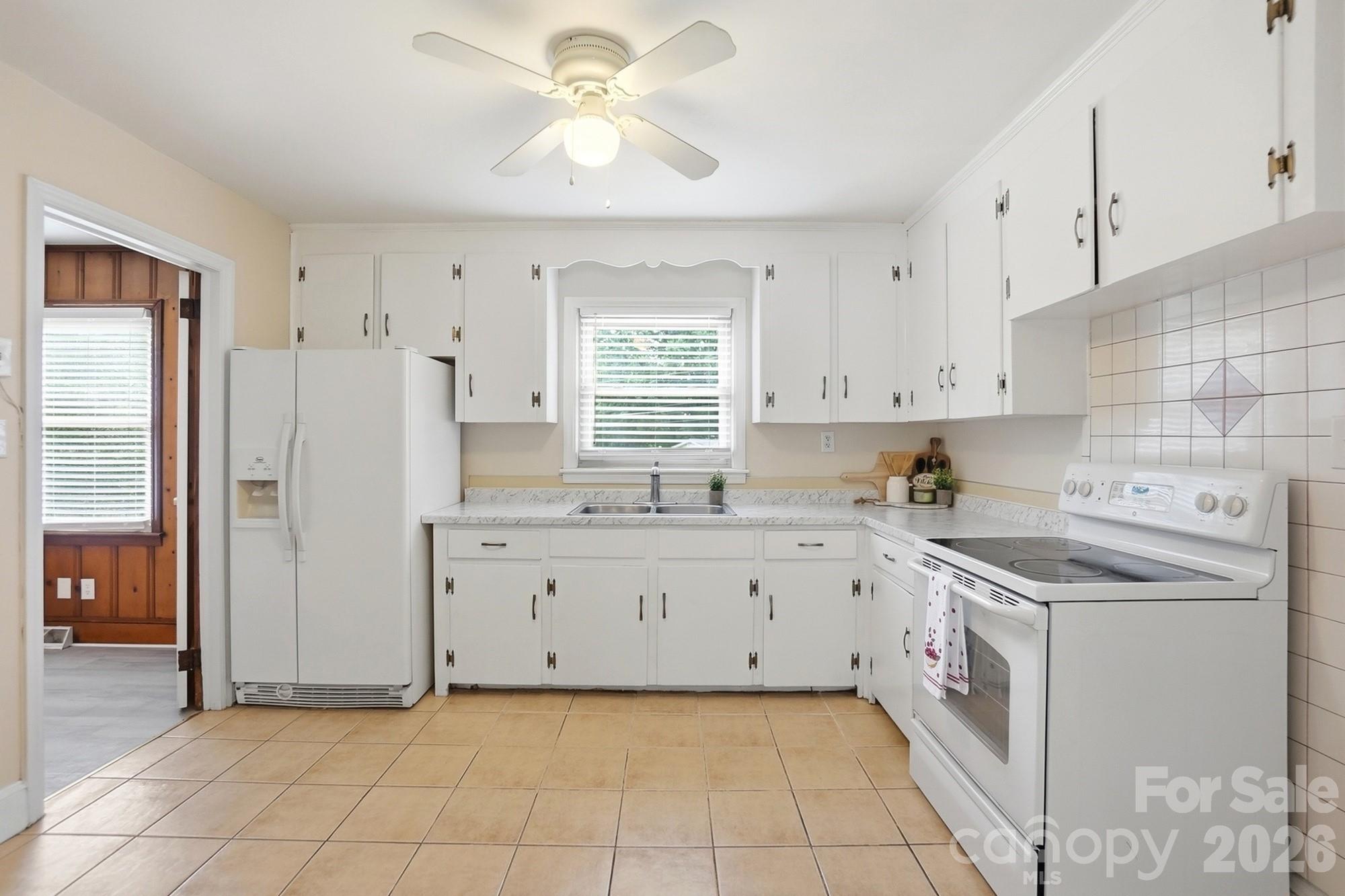 Photo 7 of 2032 Eastway Drive, Charlotte, NC
