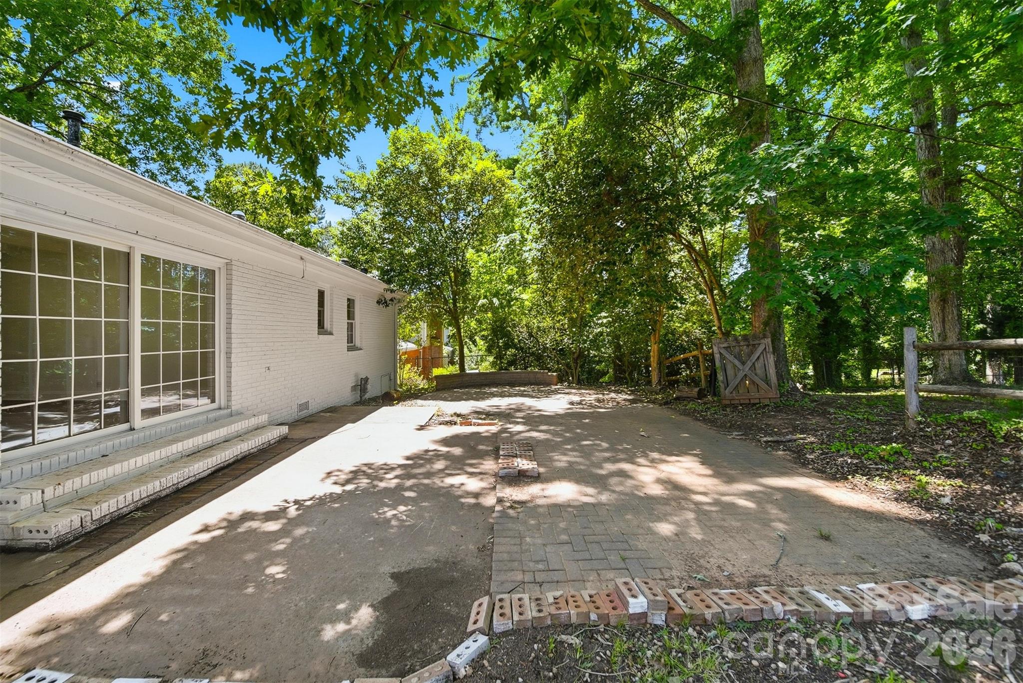 1409 Woodberry Road, Charlotte, NC - photo 29 of 37