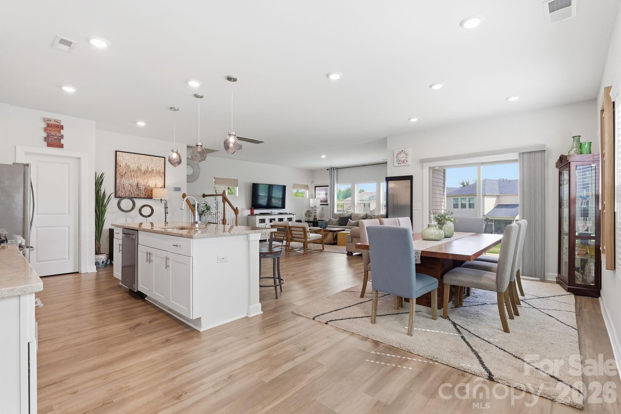 Photo 4 of 5012 Shadbush Road, Charlotte, NC