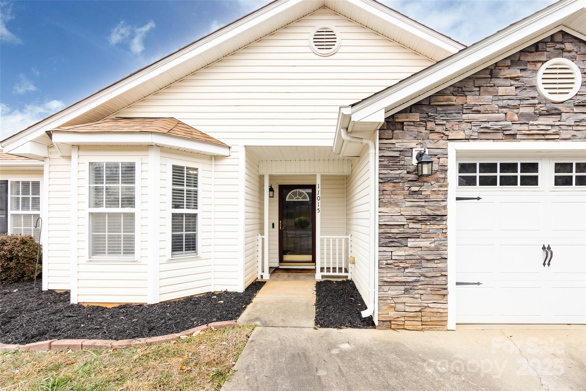 Photo 7 of 11015 Olde English Drive, Charlotte, NC