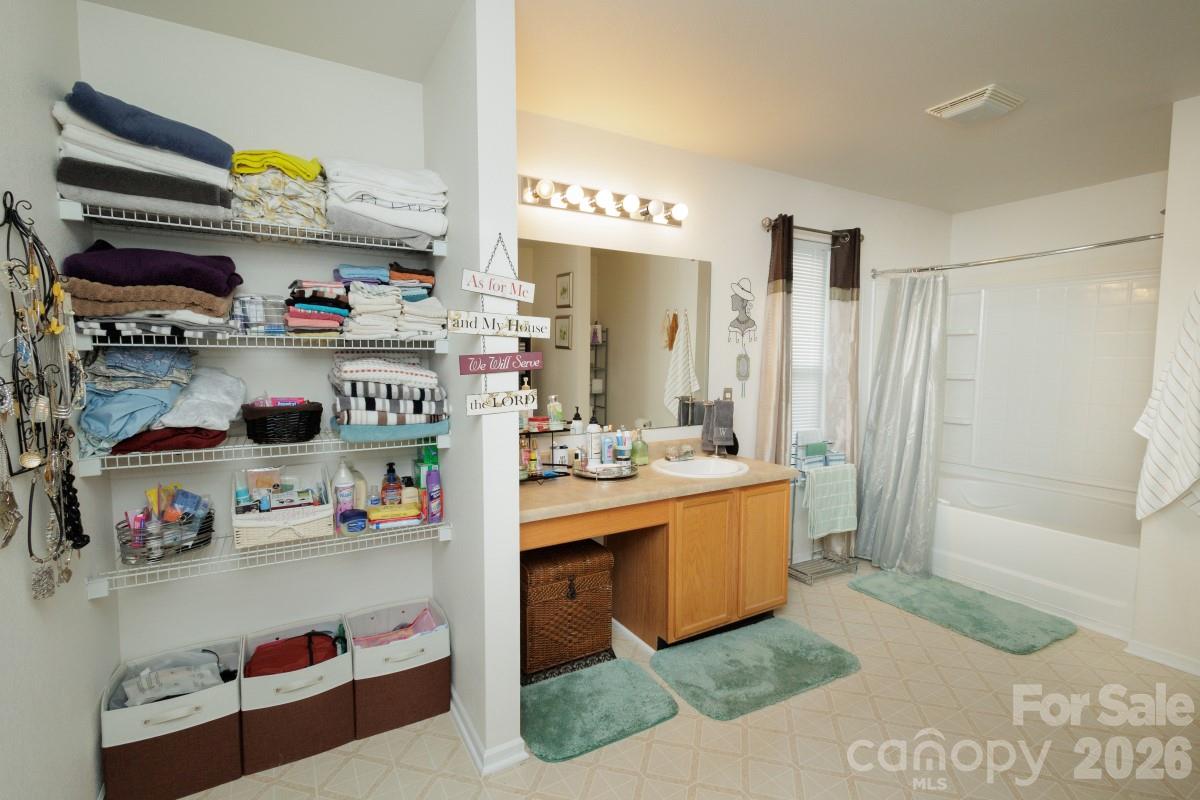 Photo 22 of 6135 Blue Ash Lane, Charlotte, NC