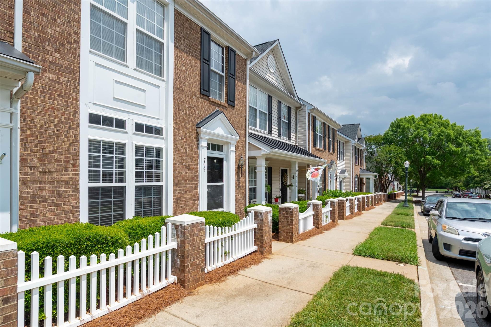 709 Atherton Way, Rock Hill, SC - photo 3 of 39