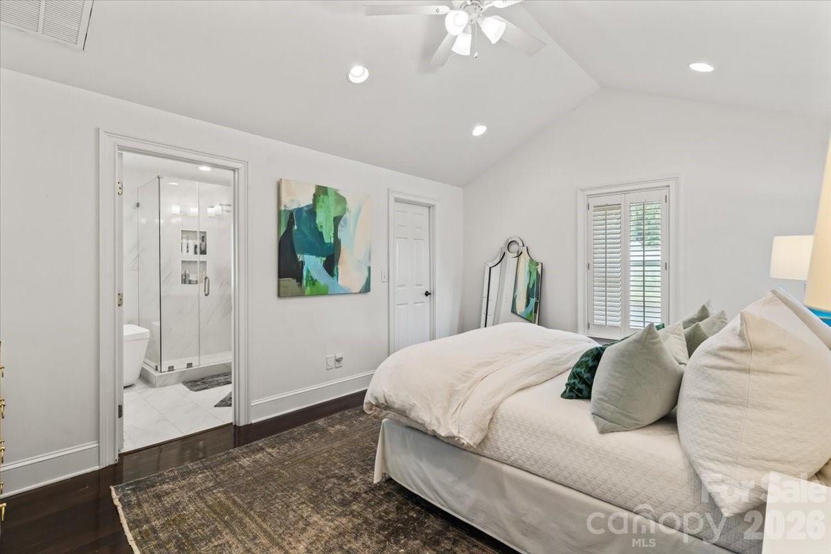 Photo 20 of 3000 Forest Park Drive, Charlotte, NC