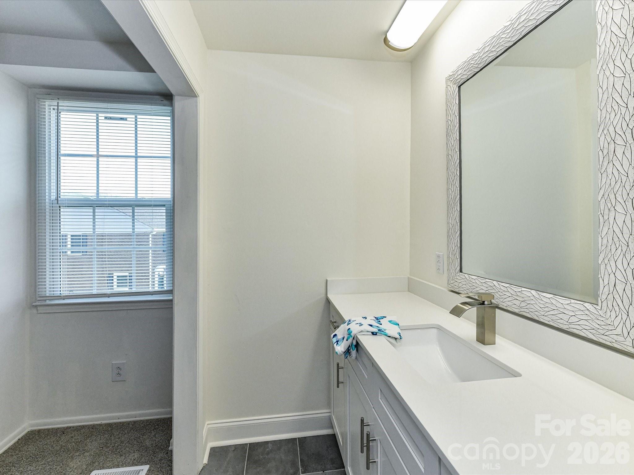Photo 28 of 8322 Knights Bridge Road, Charlotte, NC