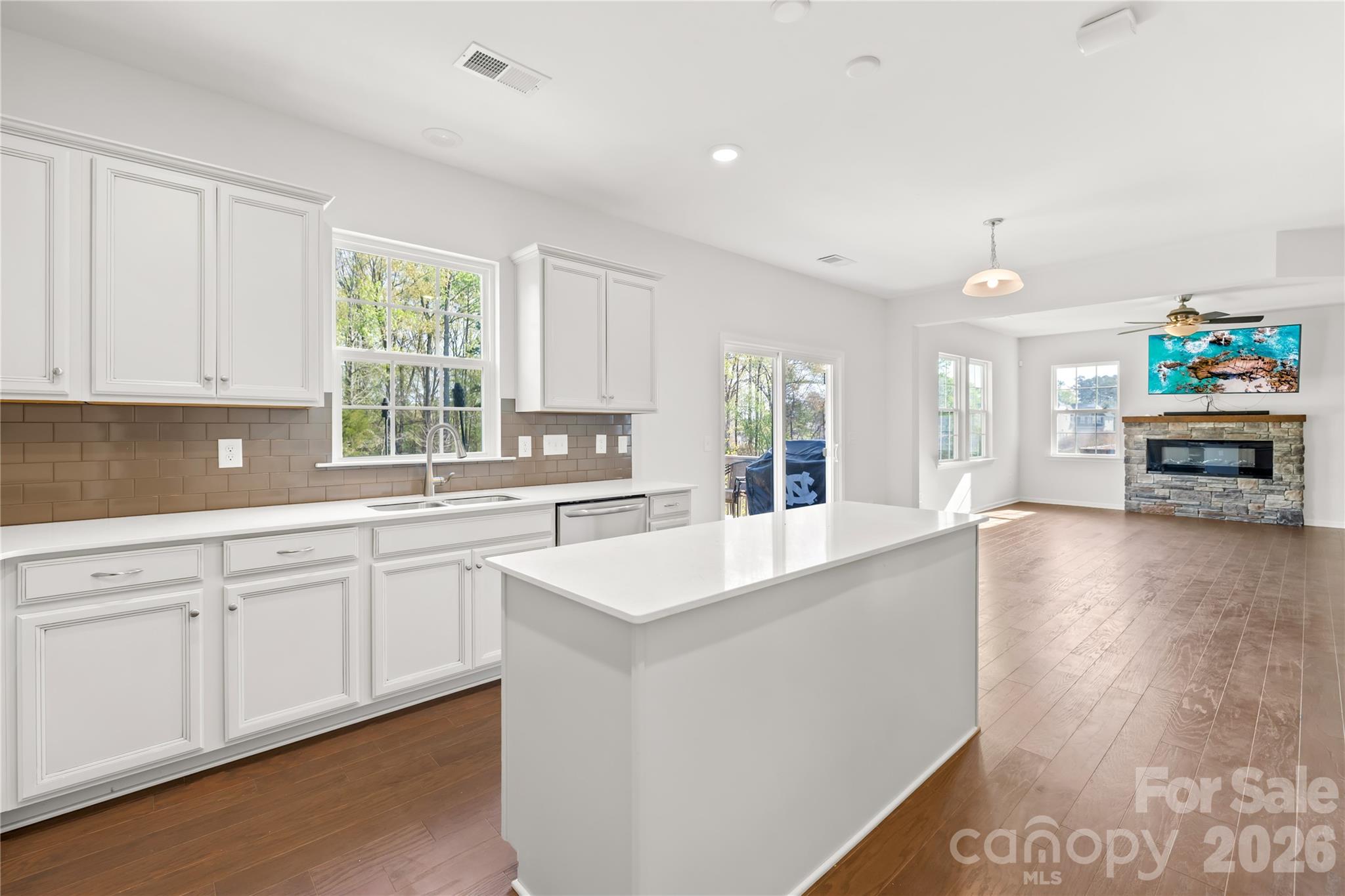 Photo 14 of 1072 Willow Bend Drive, Fort Mill, SC