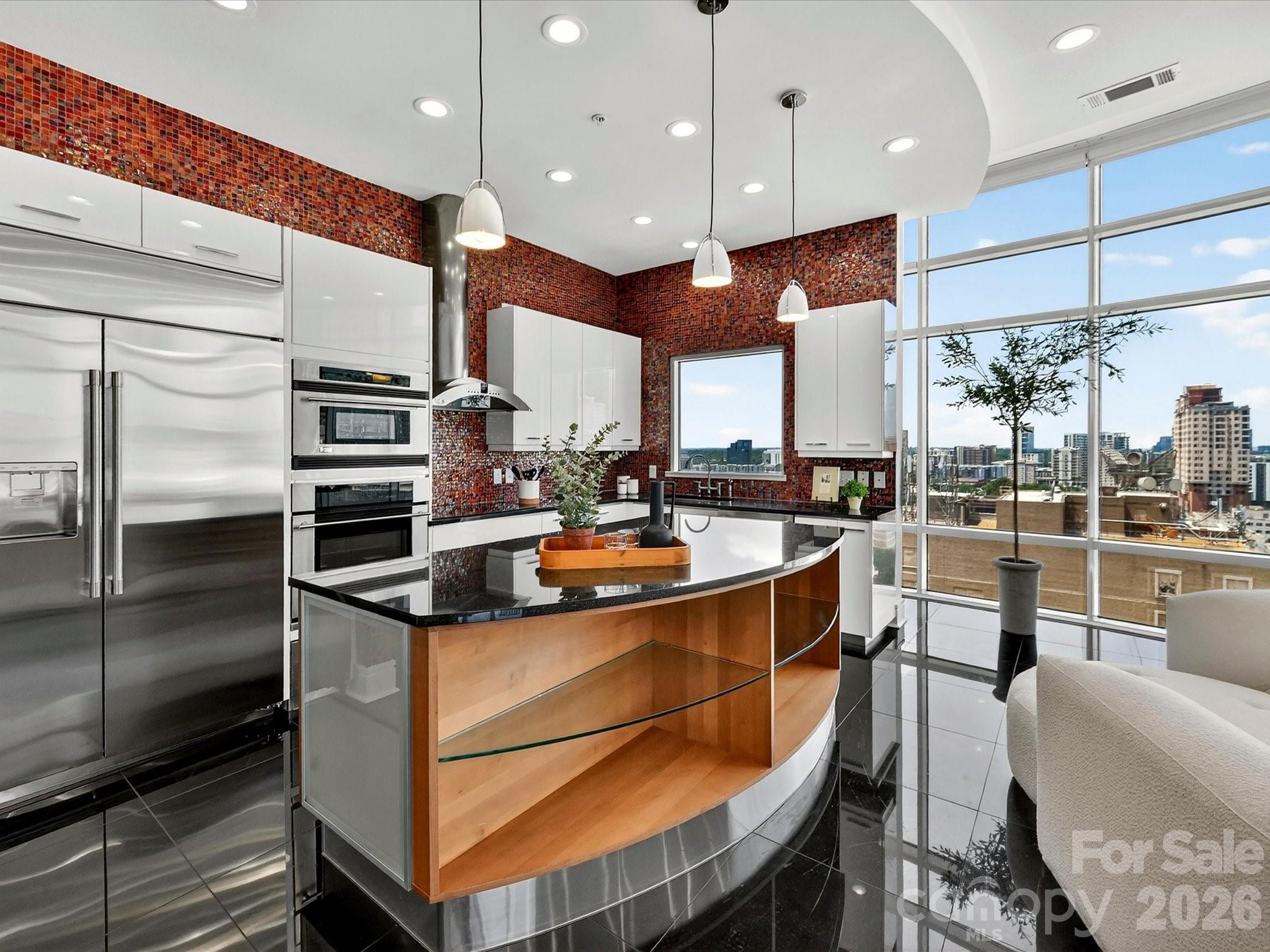 Photo 9 of 505 E 6th Street1601, Charlotte, NC