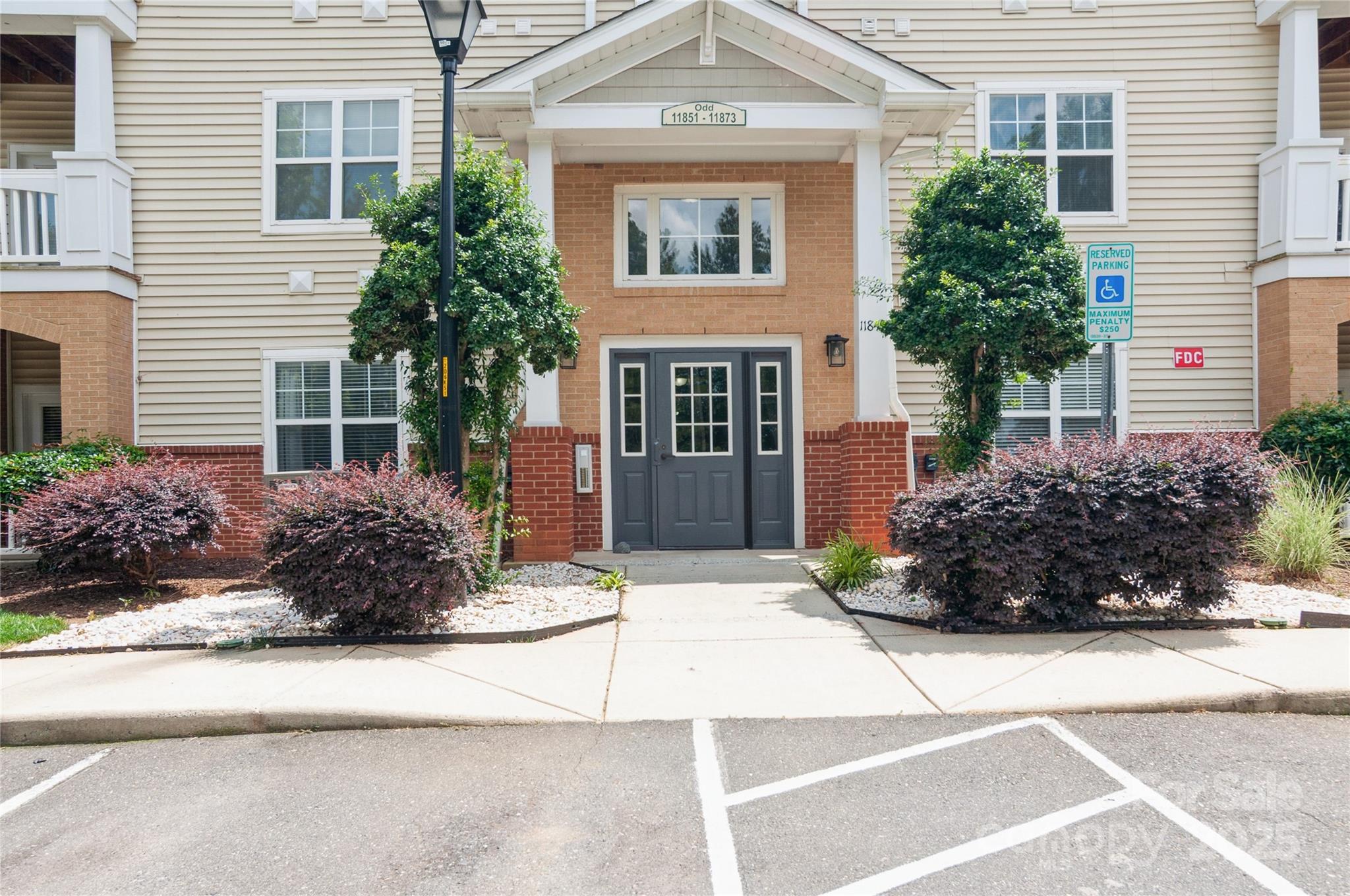 11863 Ridgeway Park Drive, Charlotte, NC
