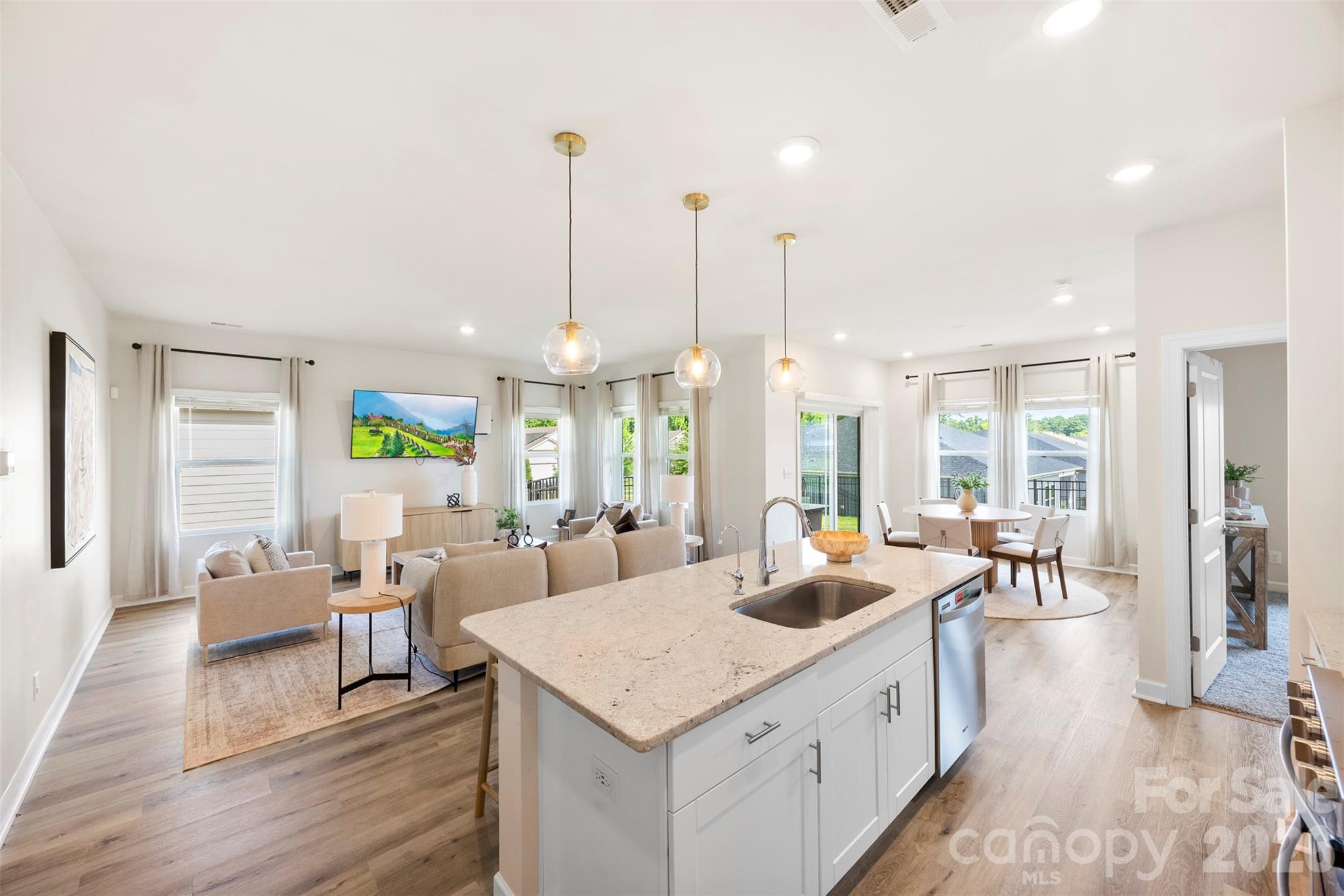 Home for sale at 4522 Bright Road, Charlotte, NC — photo 11 of 29