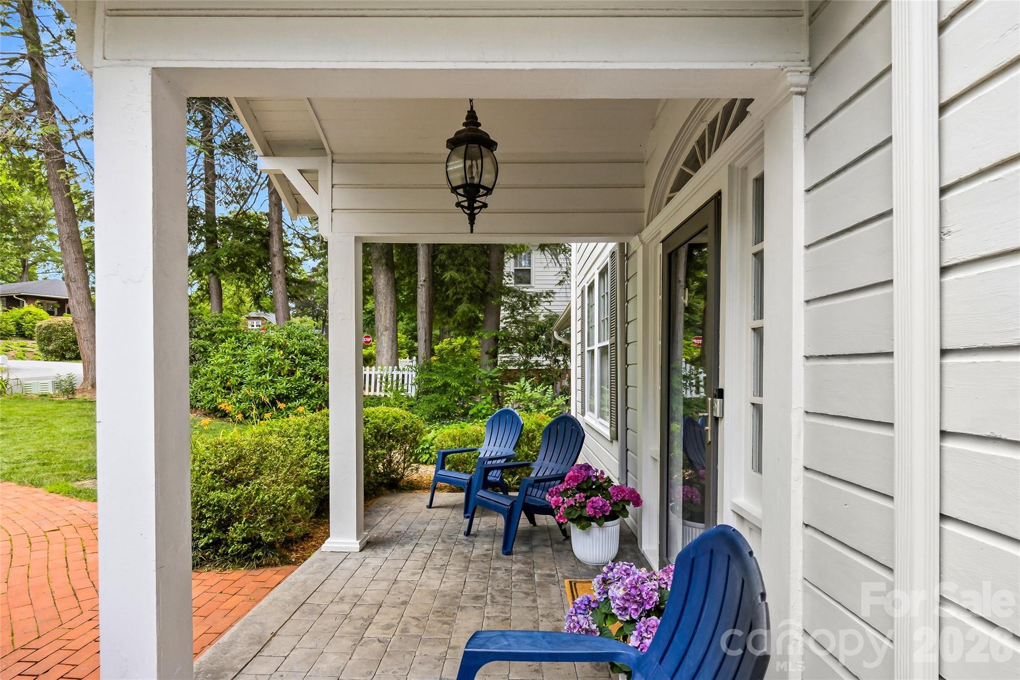 Home for sale at 1620 Norwood Place, Hendersonville, NC — photo 8 of 35