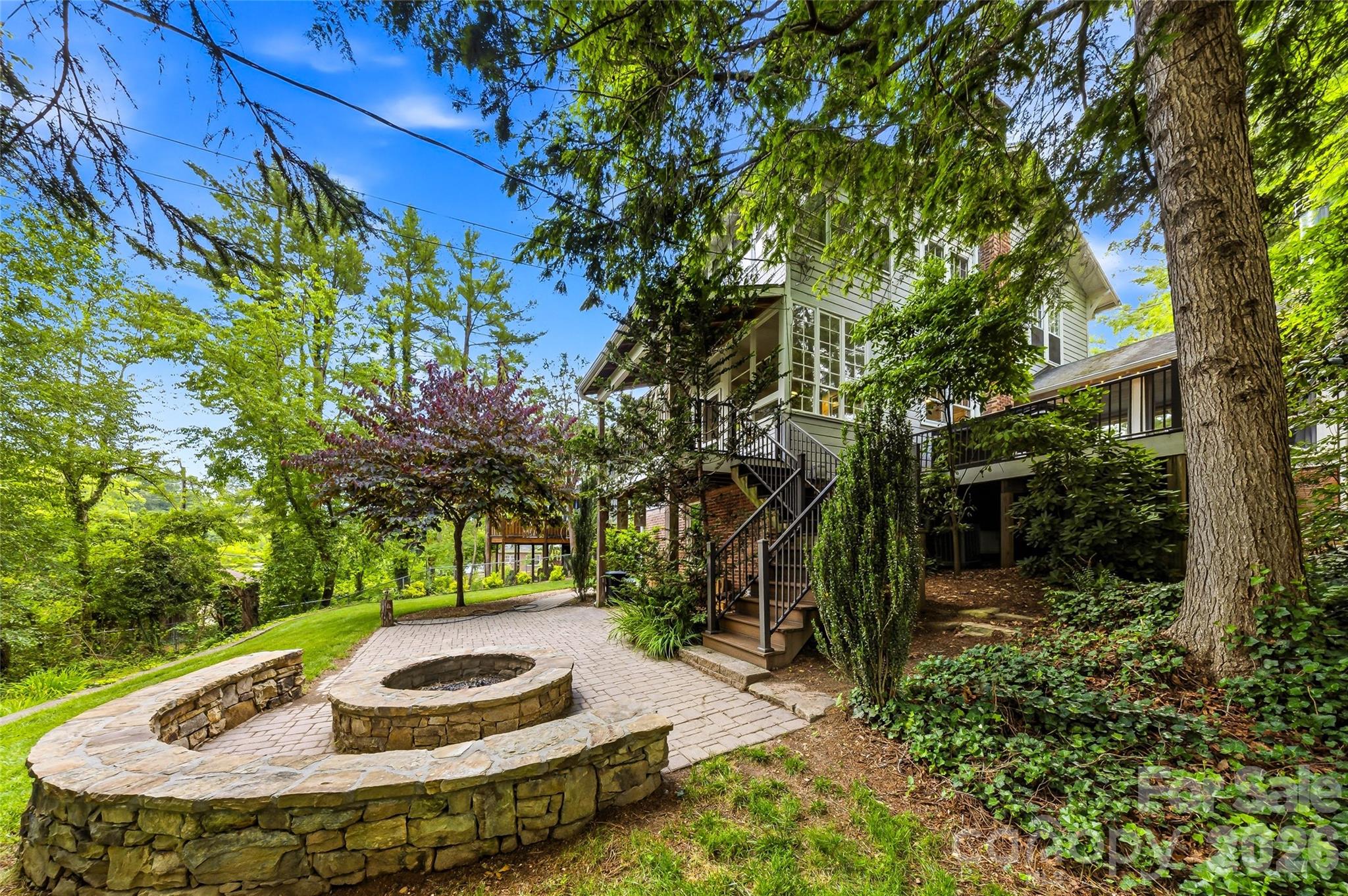 Home for sale at 1620 Norwood Place, Hendersonville, NC — photo 33 of 35