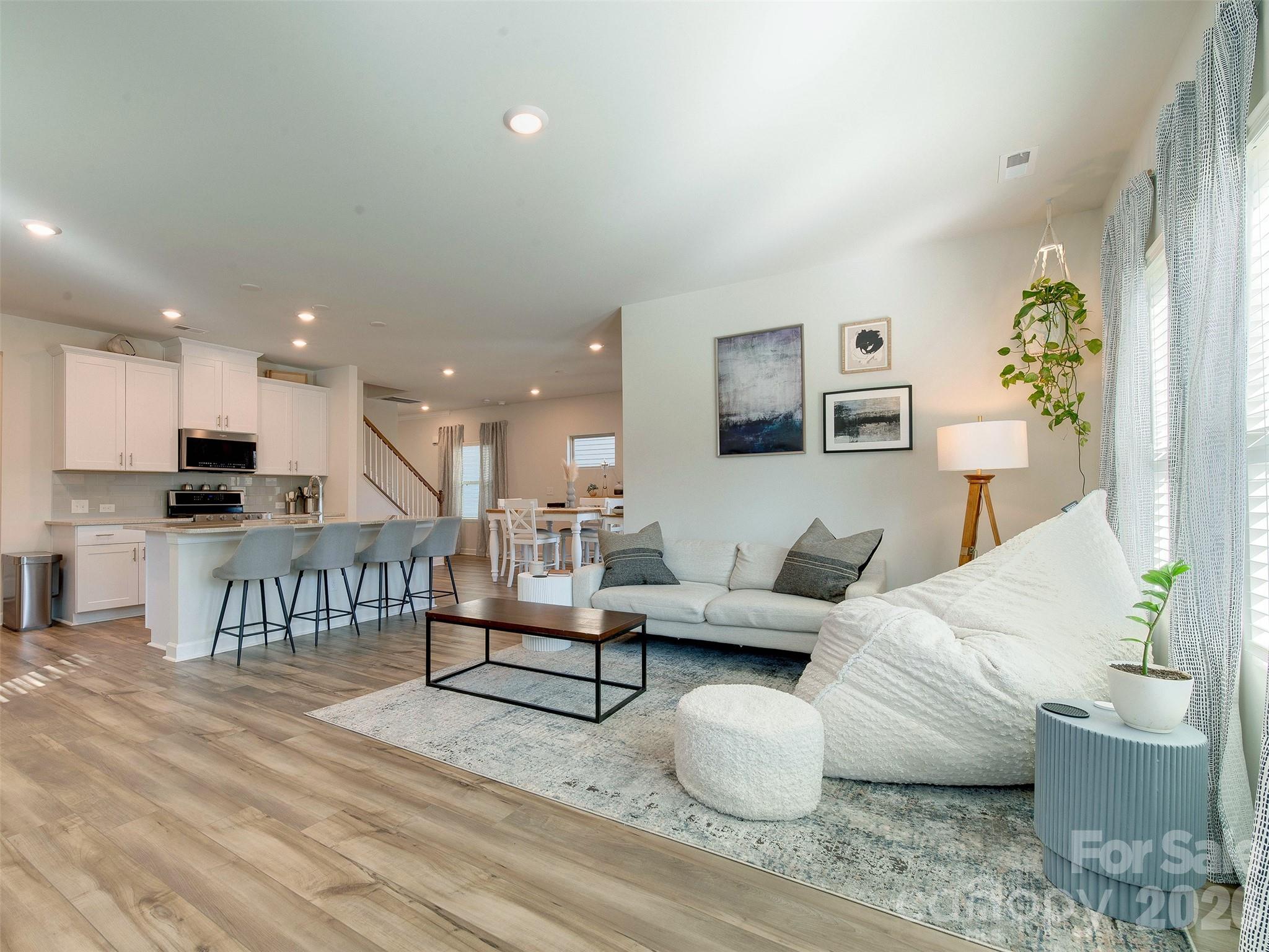 Photo 16 of 4009 Woodland View Drive, Charlotte, NC