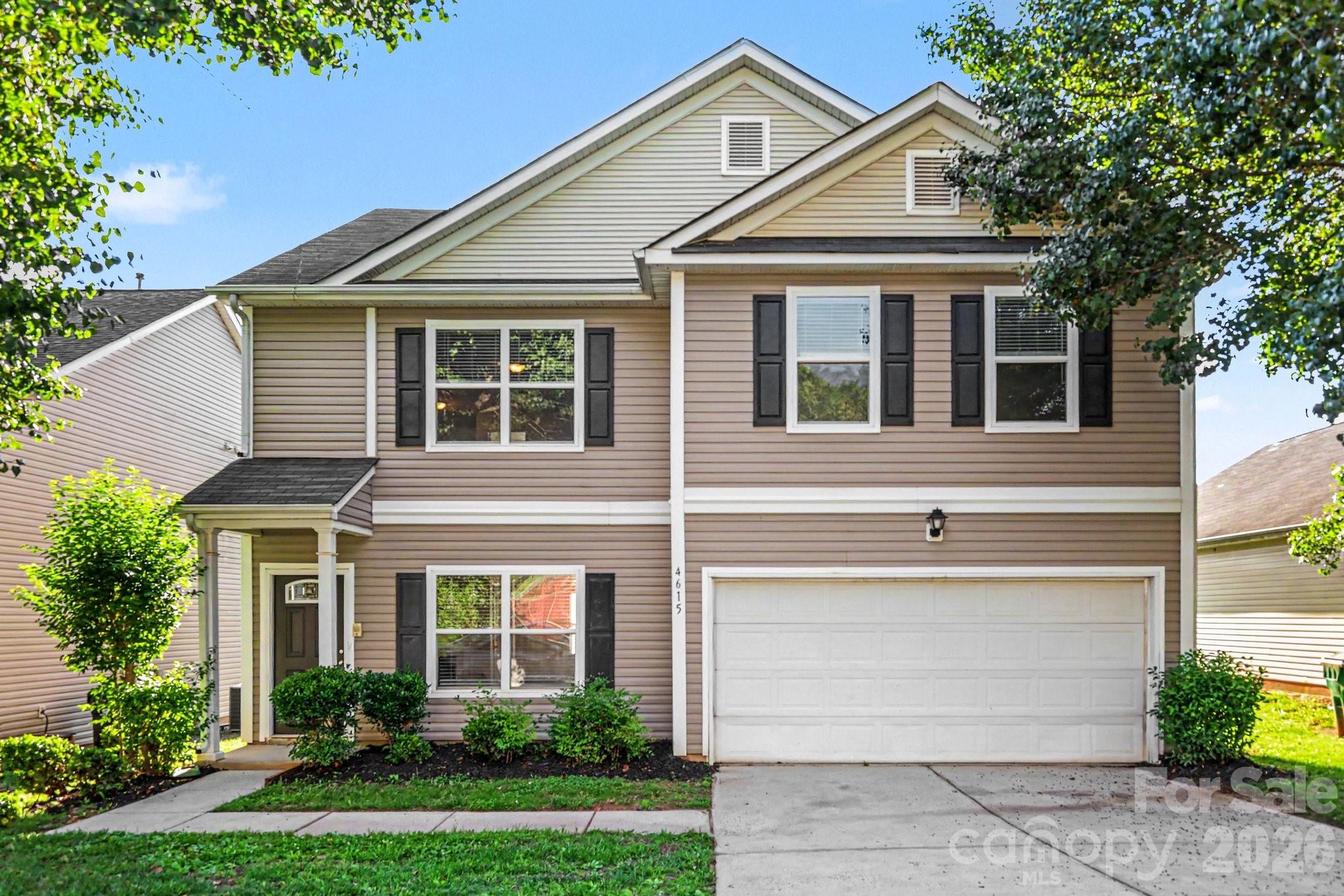 Home for sale at 4615 Potters Glen Road, Charlotte, NC — photo 1 of 19