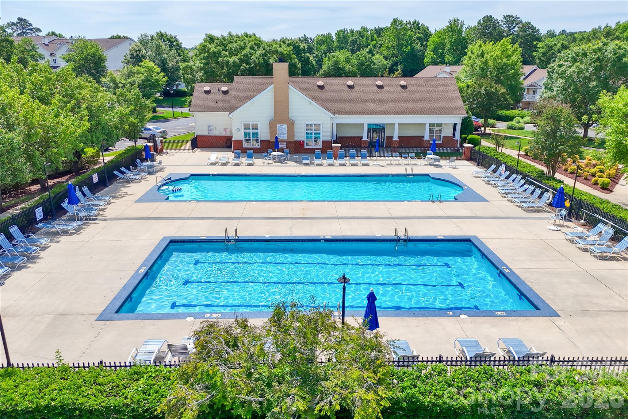 Photo 26 of 11915 Ridgeway Park Drive, Charlotte, NC