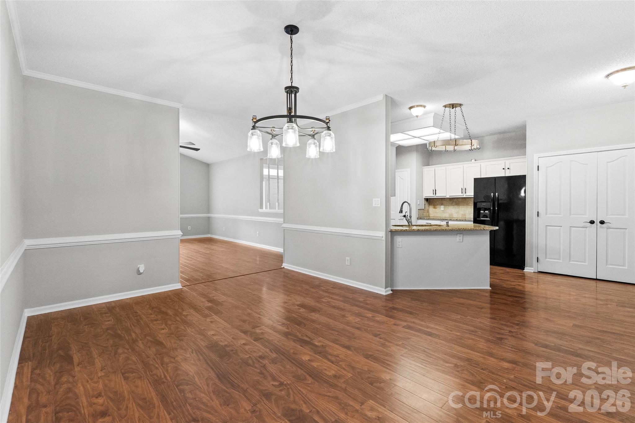 Photo 7 of 2001 Colony Hill Drive, Charlotte, NC
