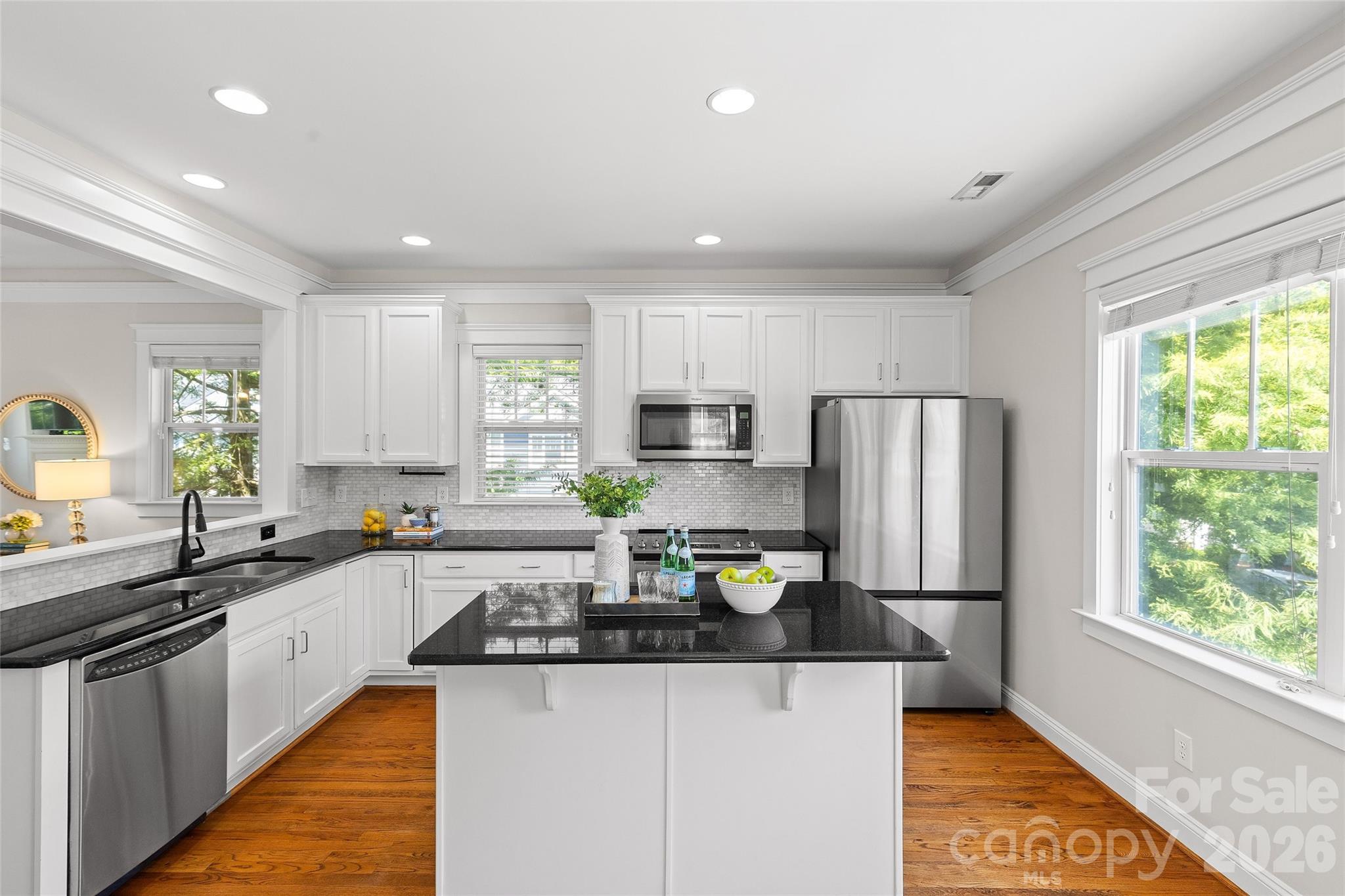 Home for sale at 540 Dubois Court, Charlotte, NC — photo 6 of 35