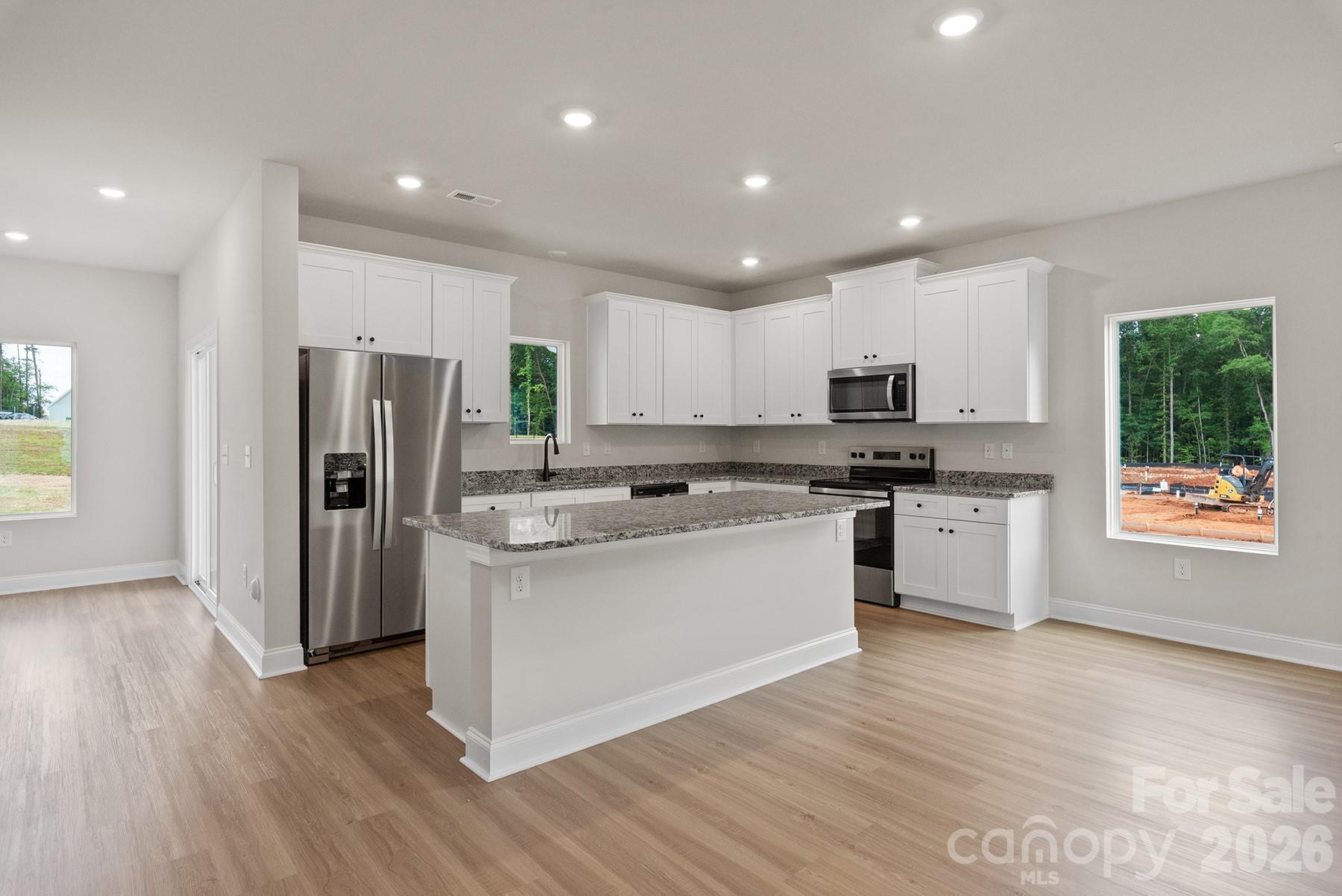 Photo 8 of 6602 Fairford Drive, Charlotte, NC