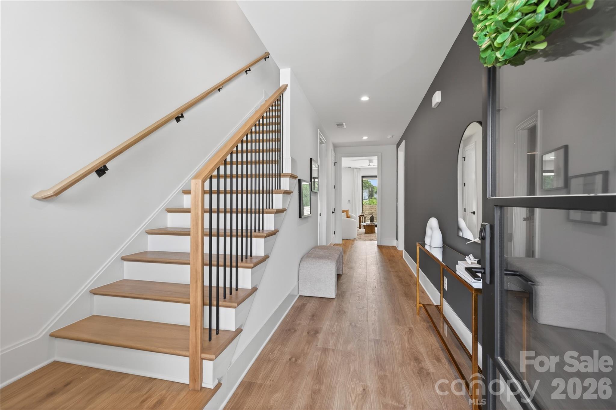 408 Dover Avenue, Charlotte, NC - photo 4 of 36