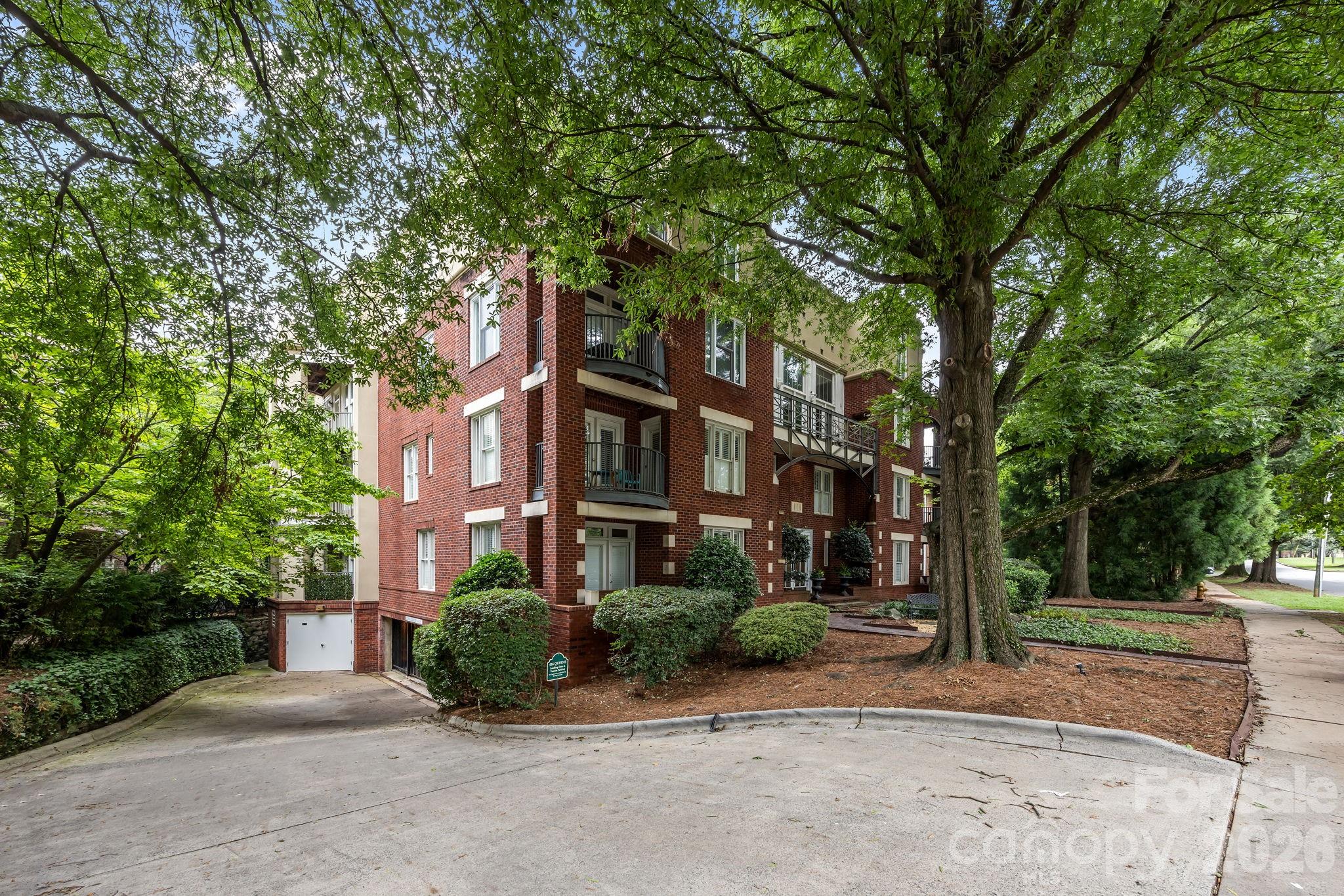 Photo 21 of 416 Queens Road19, Charlotte, NC