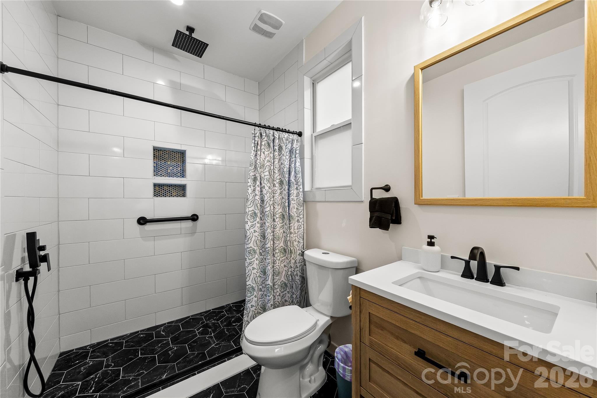 Photo 24 of 7202 Toxaway Lane, Charlotte, NC