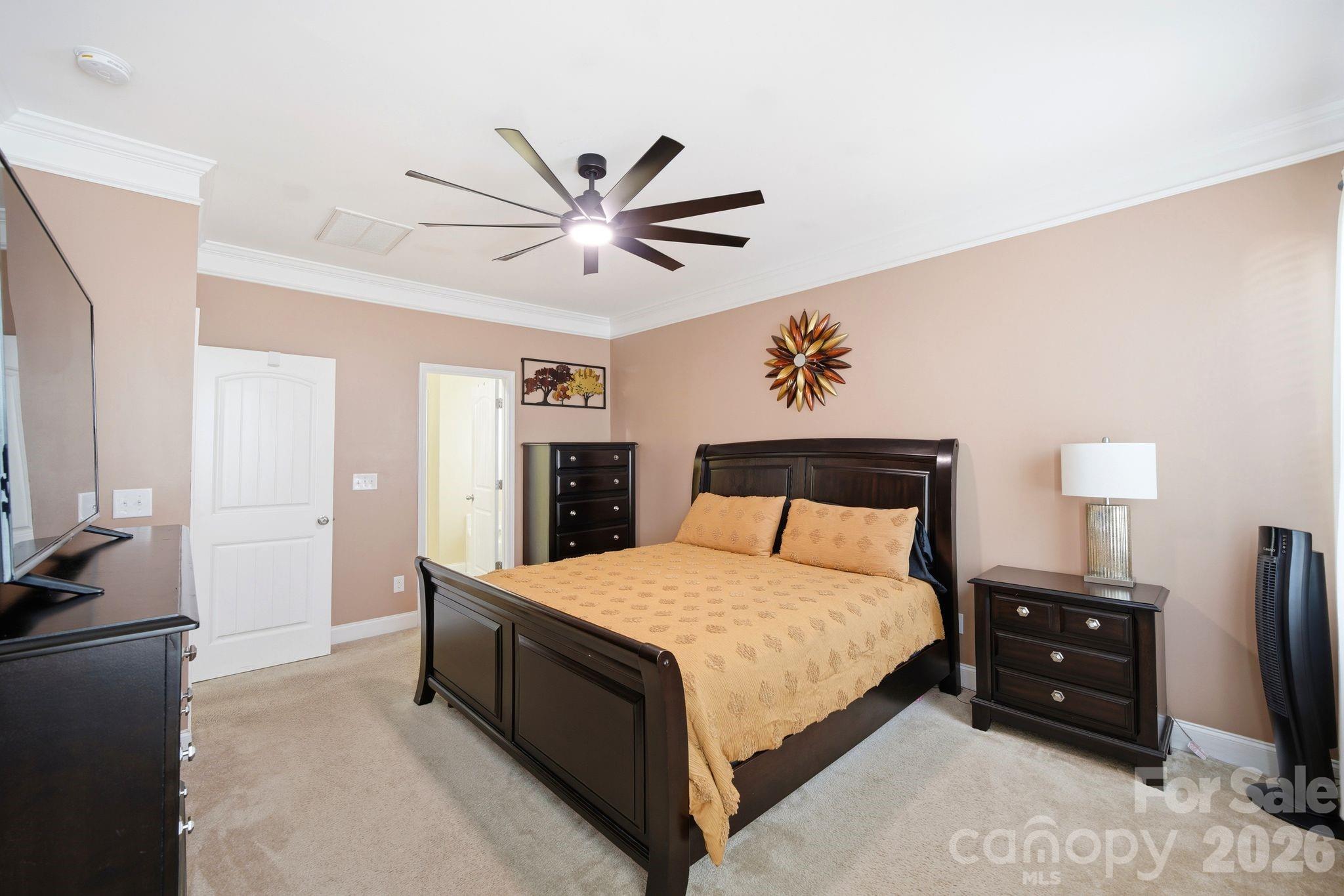 Photo 10 of 423 Knothole Lane, Charlotte, NC