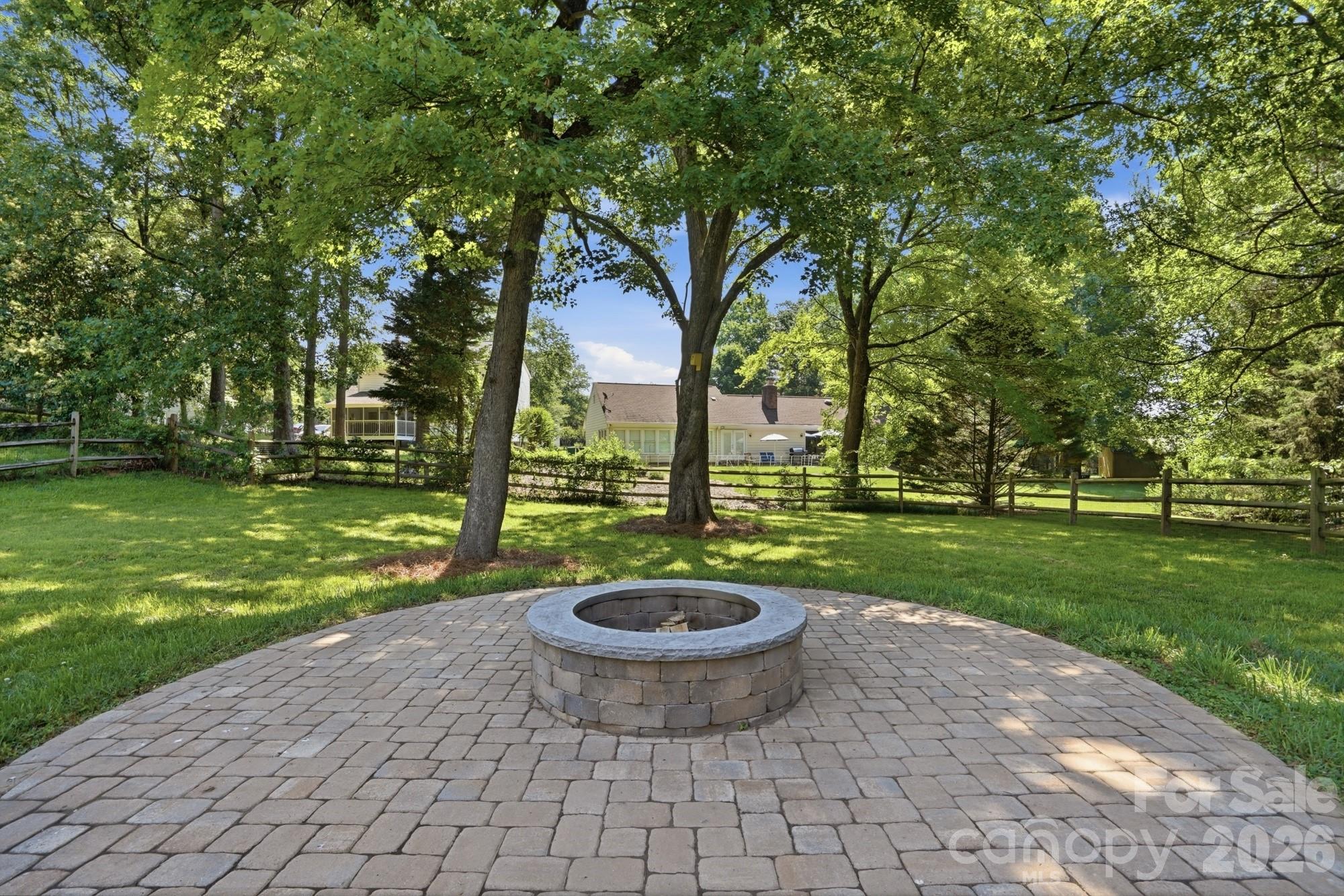 Photo 33 of 8917 Danson Drive, Charlotte, NC