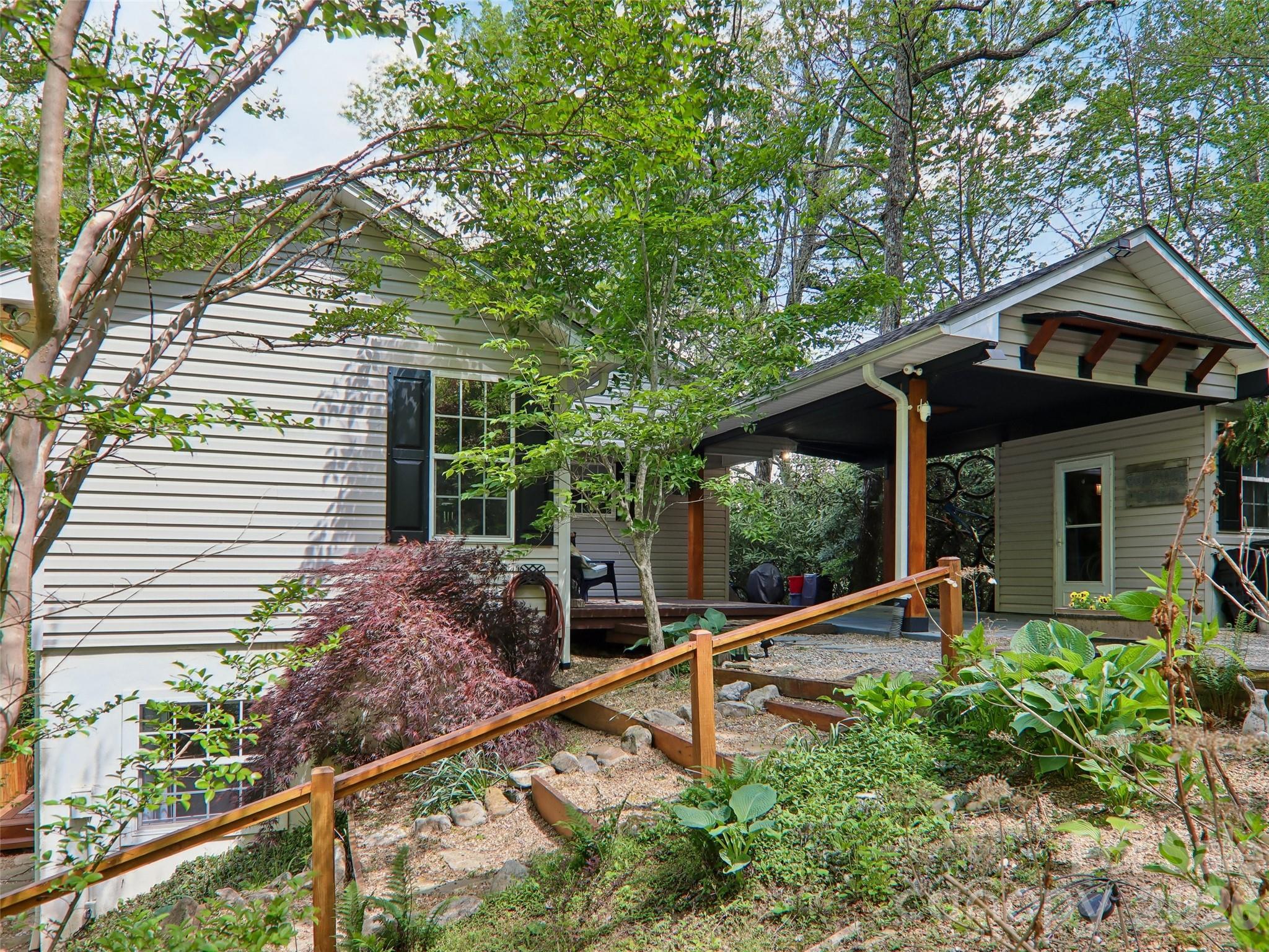 Photo 3 of 554 Pisgah Forest Drive, Pisgah Forest, NC